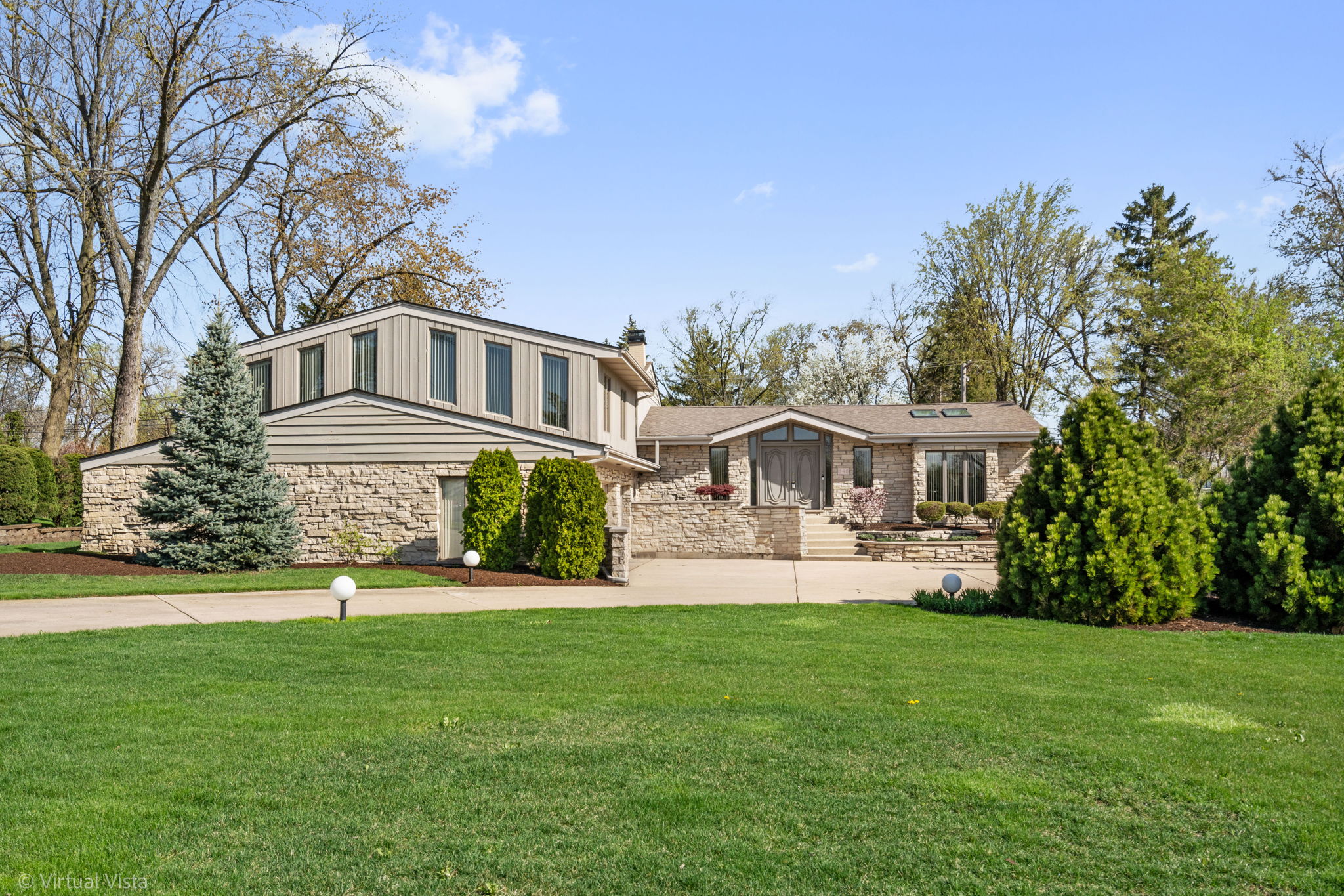 19W040 22nd St, Lombard, IL 60148 | Virtual Vista Real Estate Listing Media