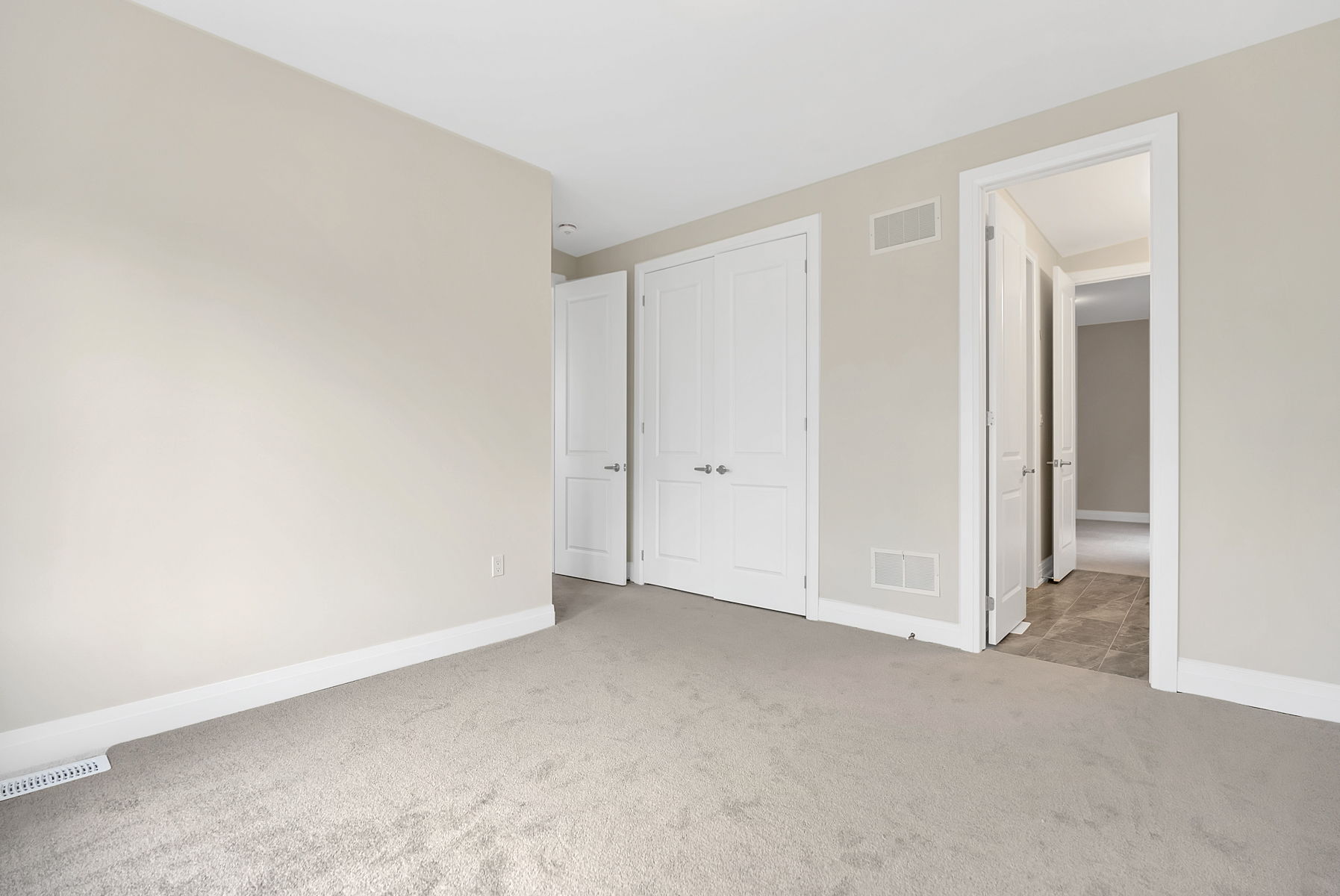 2 Catherwood Ct, Brampton, ON L6P 2W1 | VLO Tours by RLPH Production