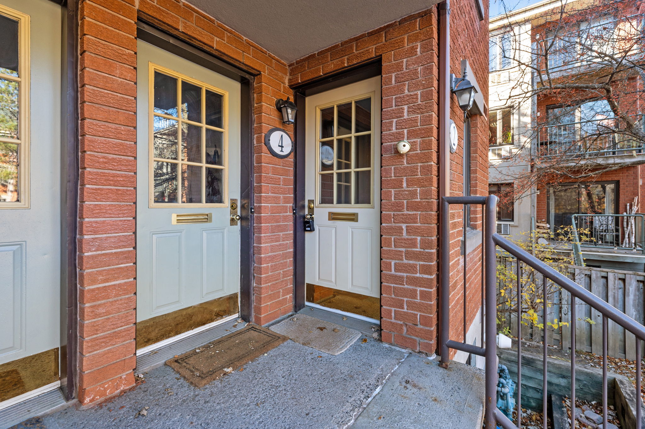 2 Crispin Private, Ottawa, ON K1K 2T8 | Inside Ottawa Media