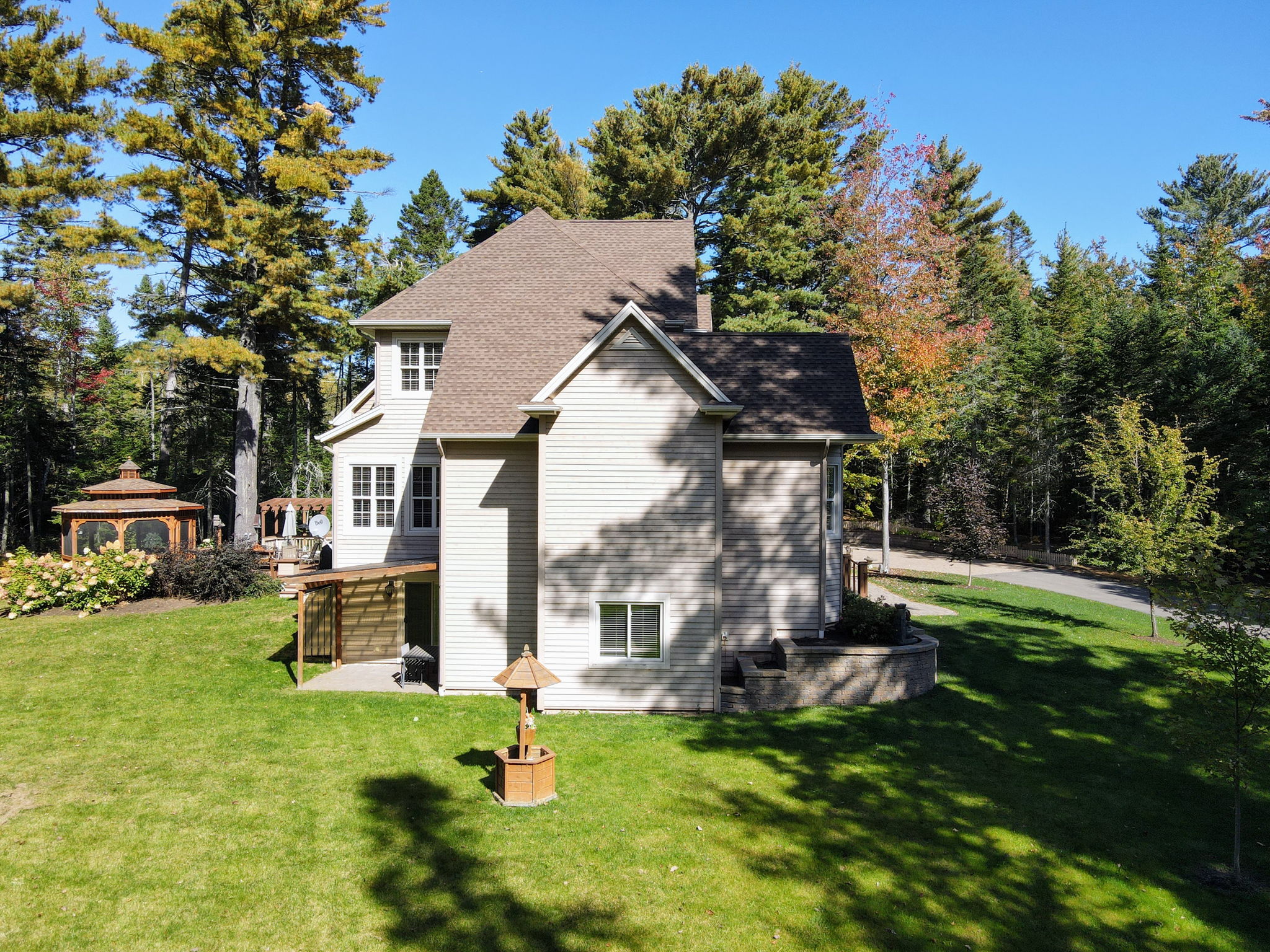 20 Old Pine Ct, Allison, NB E1G 5H3 | PROPICSTA & MeasureMySpace