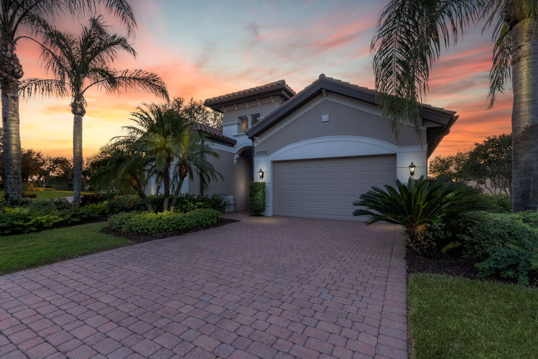 20098 Palermo Lake Court, Estero, Florida 33928 | VisualPRO Photography