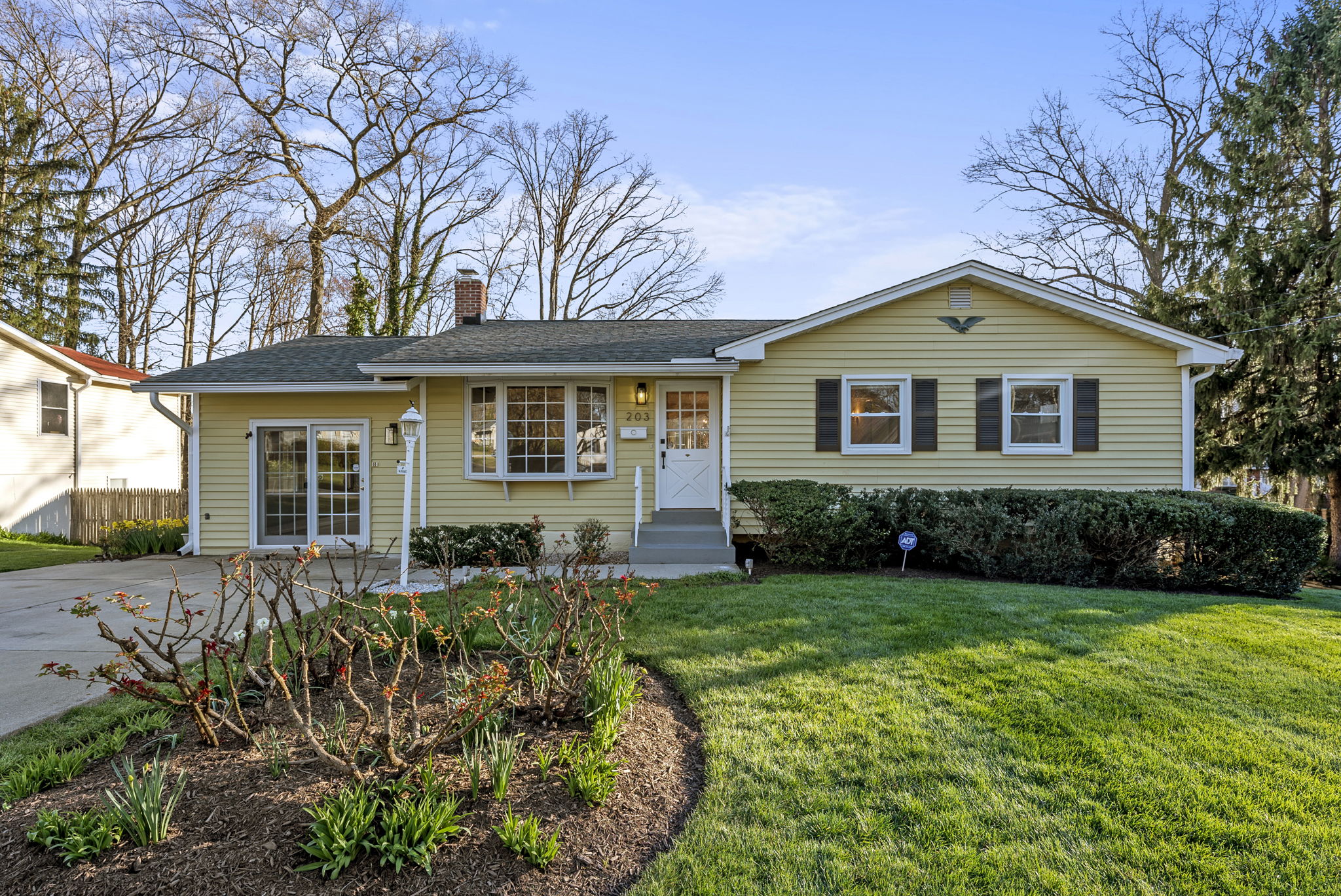 203 Hutton St, Gaithersburg, MD 20877