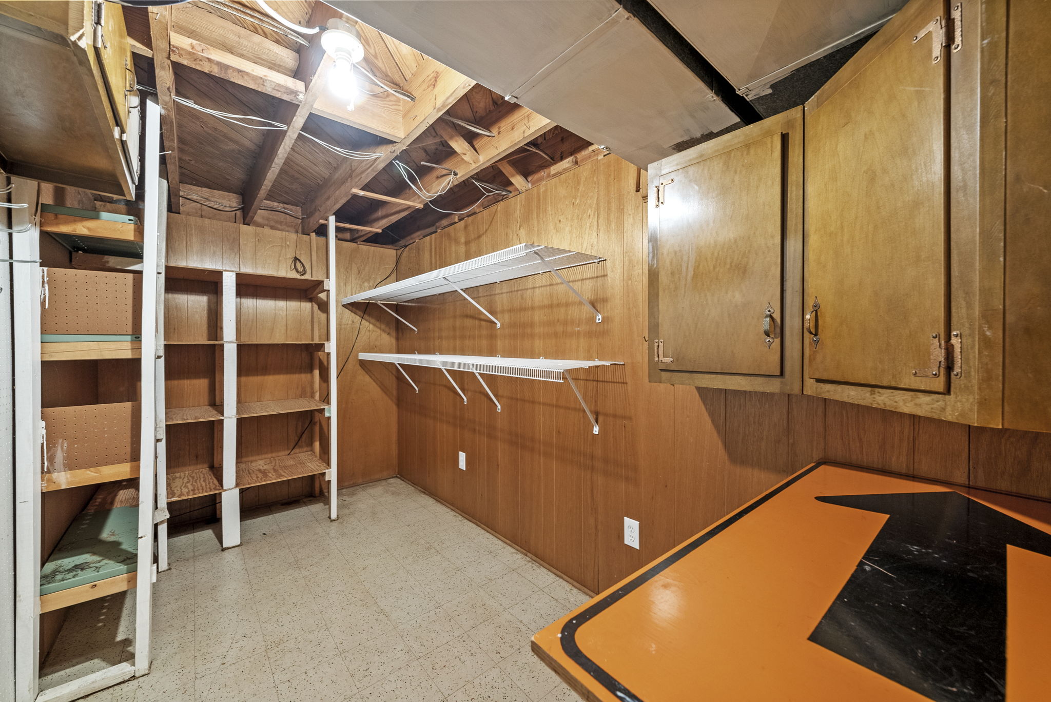 203 Hutton St, Gaithersburg, MD 20877
