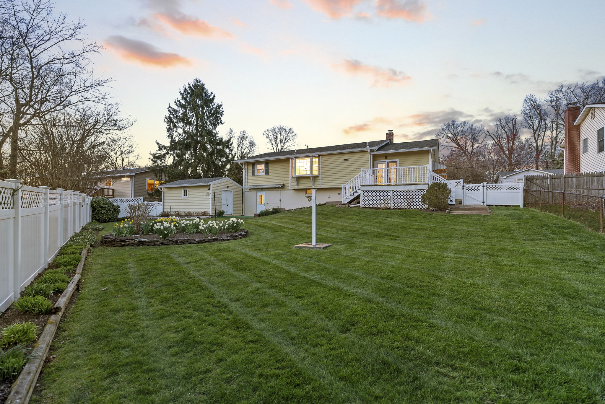 203 Hutton St, Gaithersburg, MD 20877