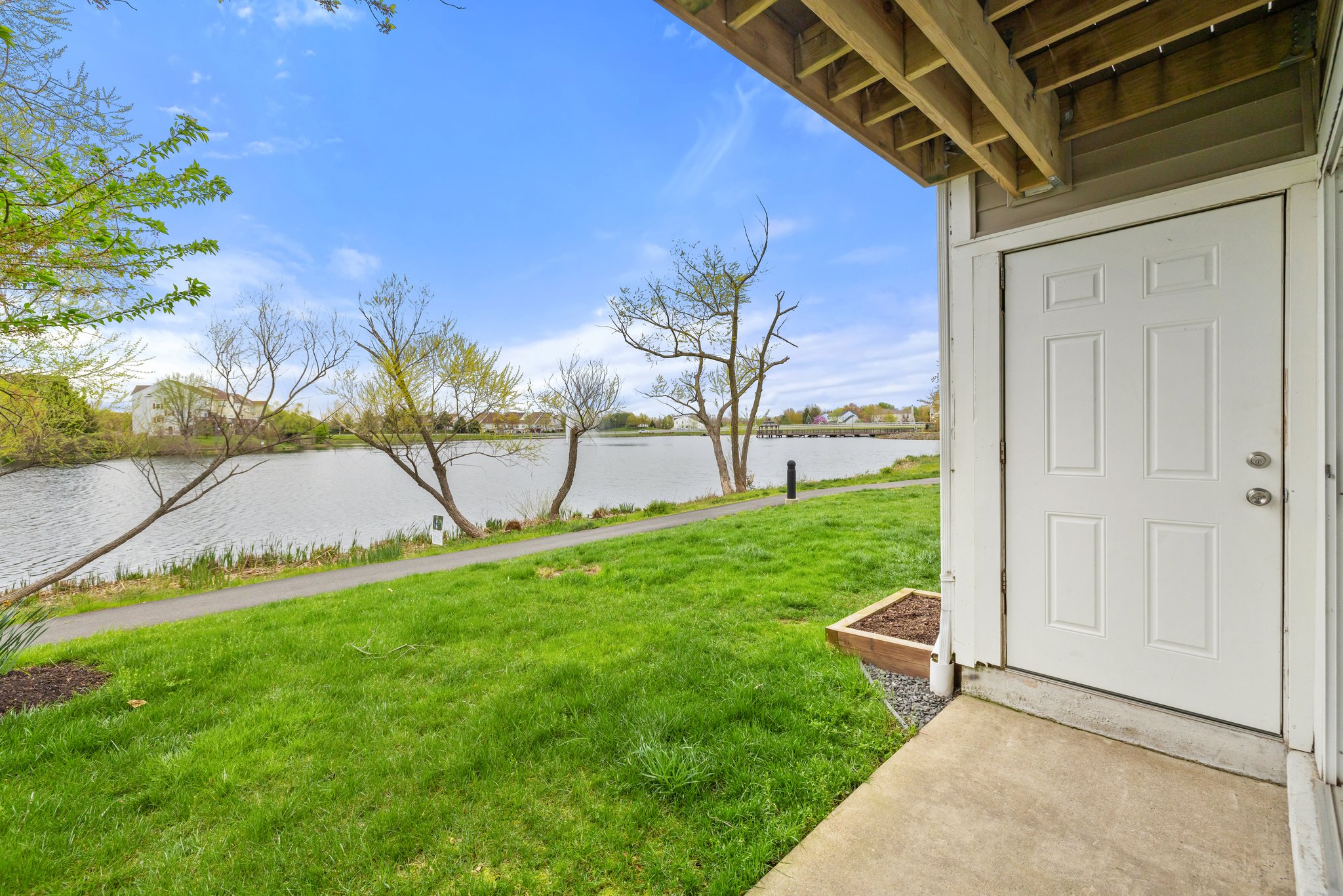 20572 Snowshoe Square 102, Ashburn, VA 20147 | Upward Studio