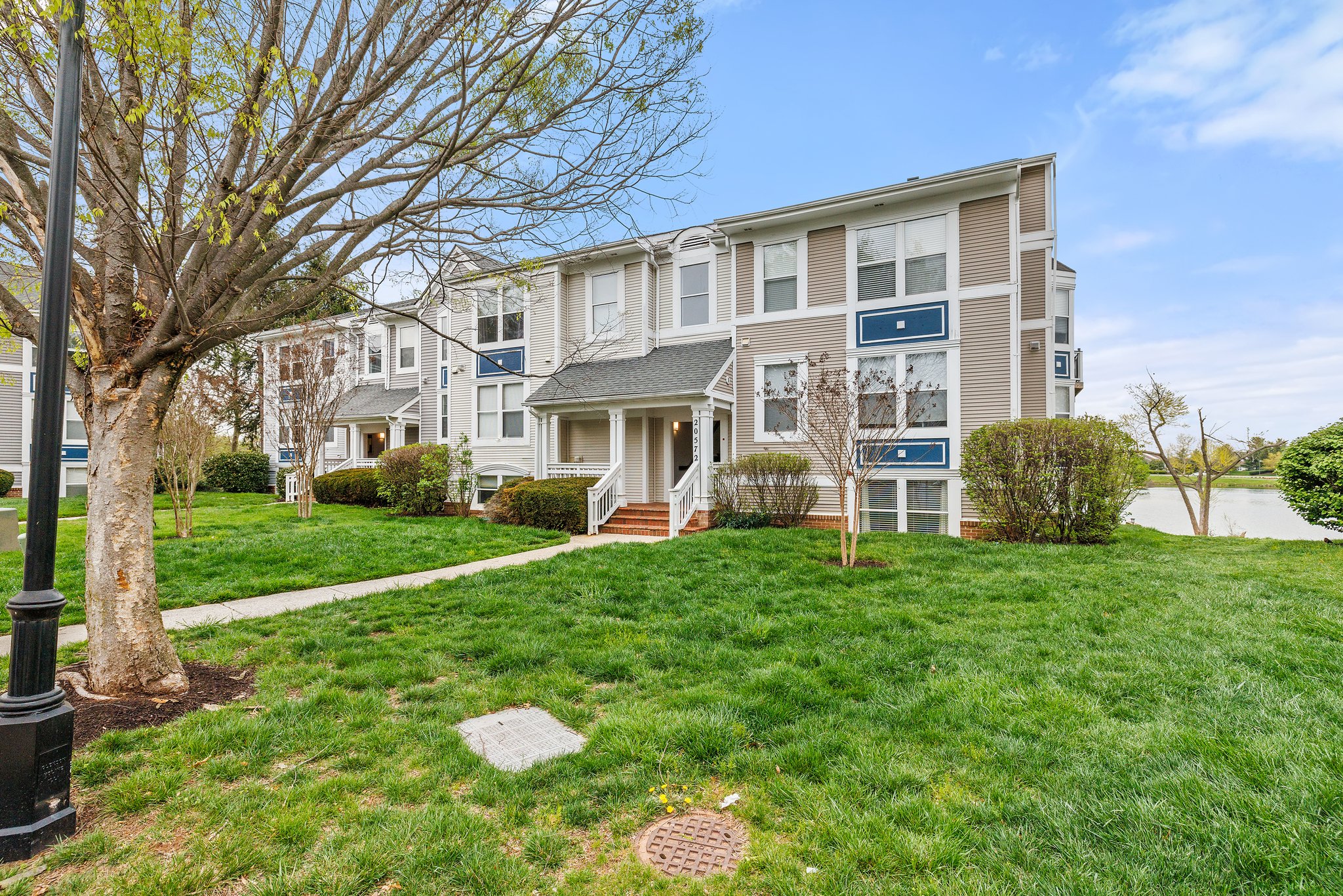 20572 Snowshoe Square 102, Ashburn, VA 20147 | Upward Studio