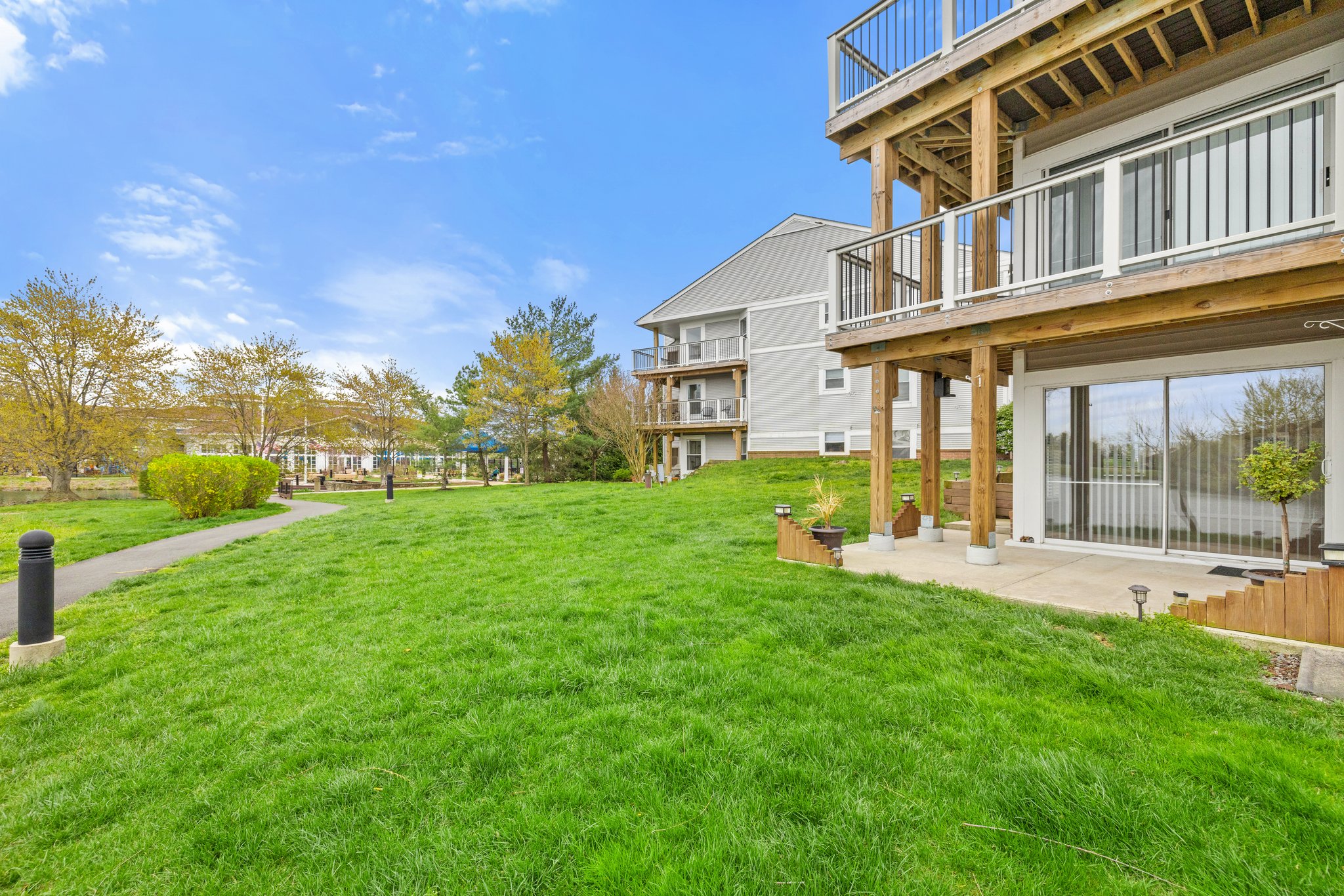 20572 Snowshoe Square 102, Ashburn, VA 20147 | Upward Studio