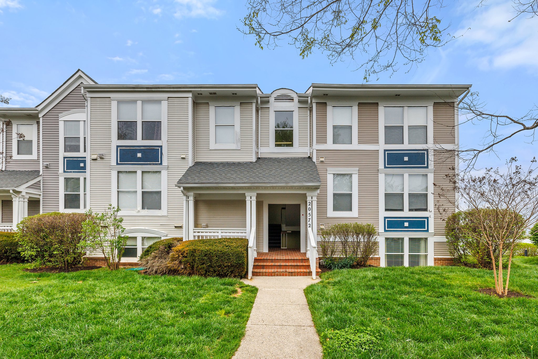 20572 Snowshoe Square 102, Ashburn, VA 20147 | Upward Studio