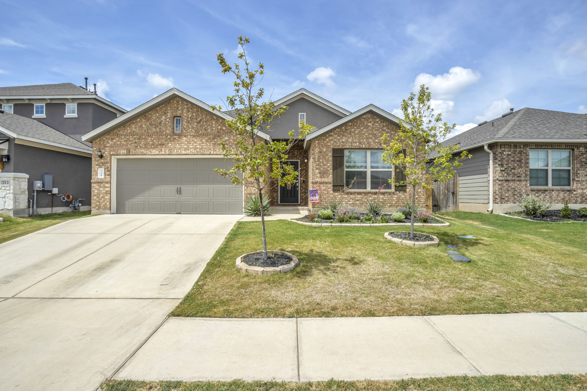 208 Bright Star Ln, Andice, TX 78628