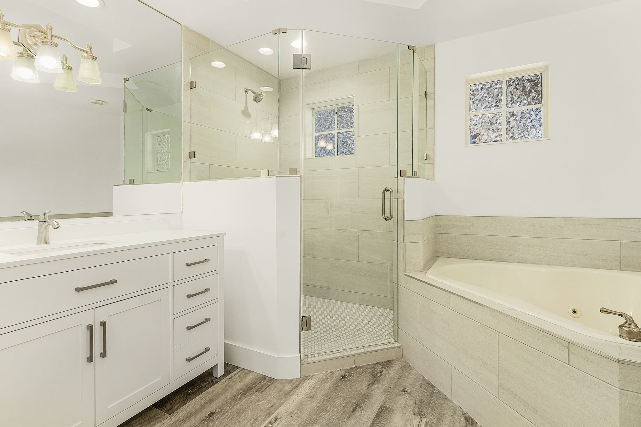 2110 W First St, Fort Myers, FL 33901 | A VisualPRO