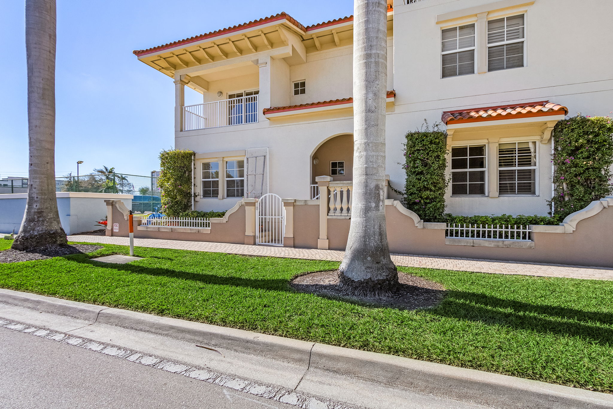 2110 W First St, Fort Myers, FL 33901 | A VisualPRO