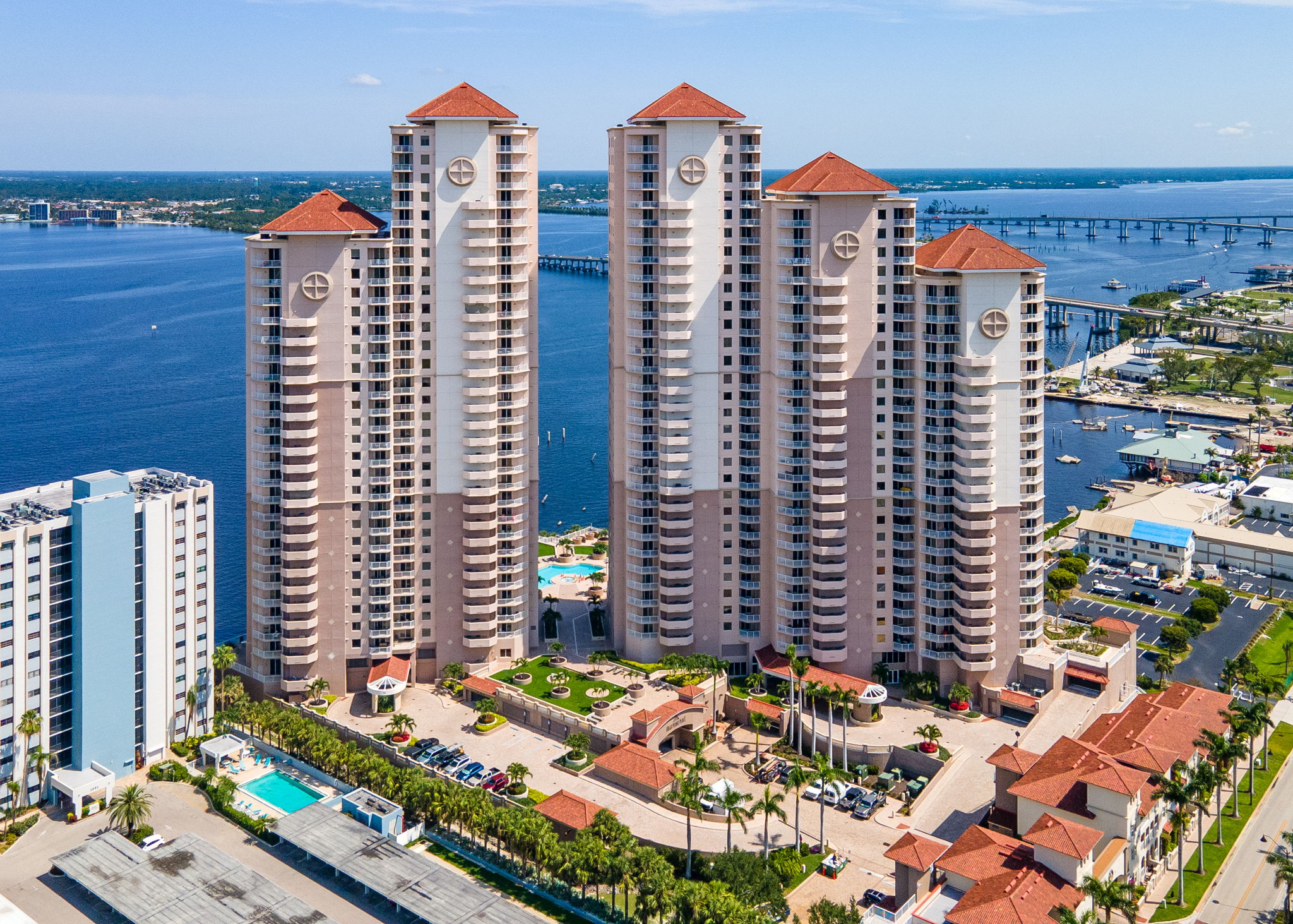 2110 W First St, Fort Myers, FL 33901 | A VisualPRO