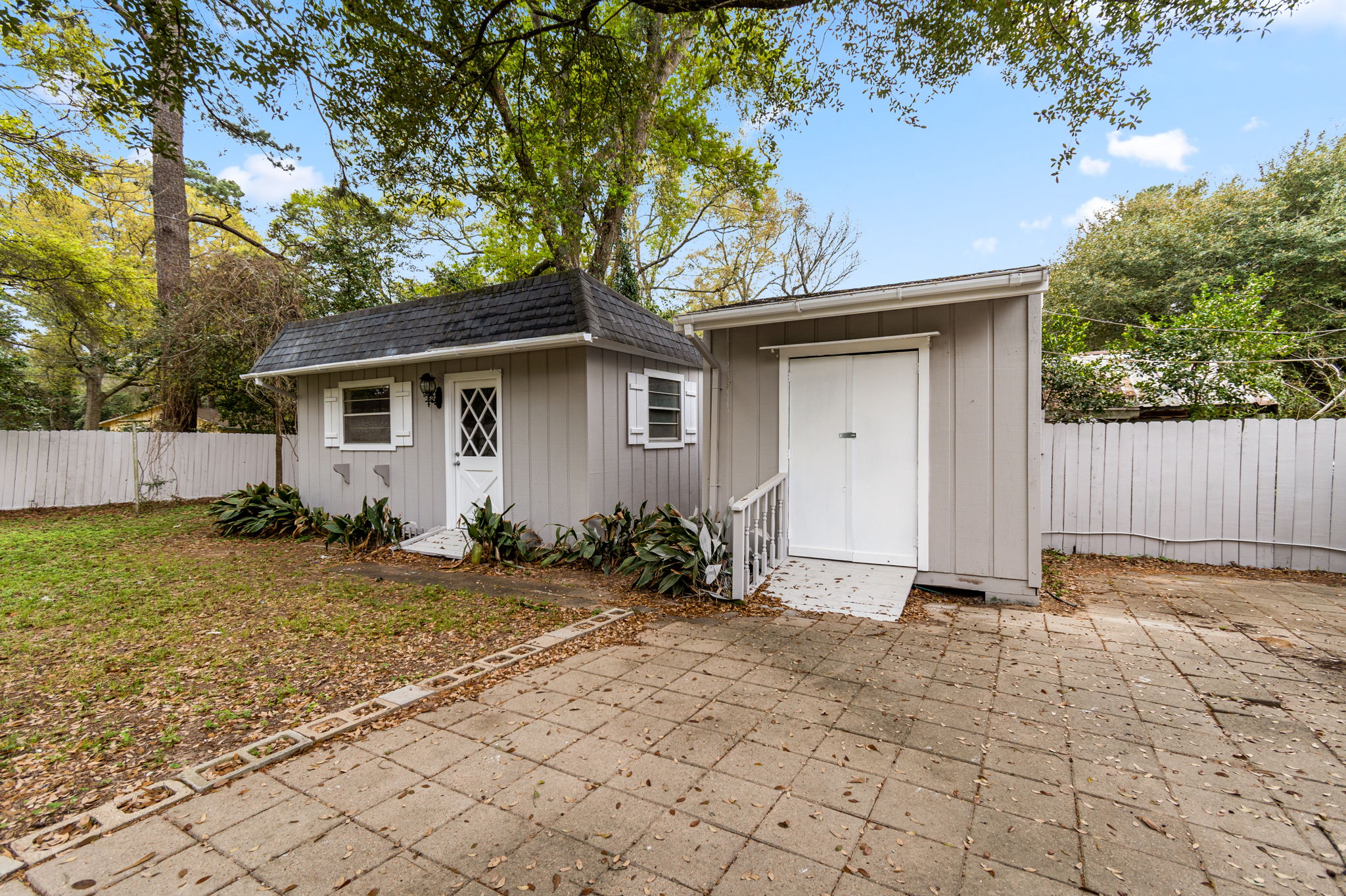 213 Lakeshore Dr, Conroe, TX 77304 | Studio Vos, Inc.