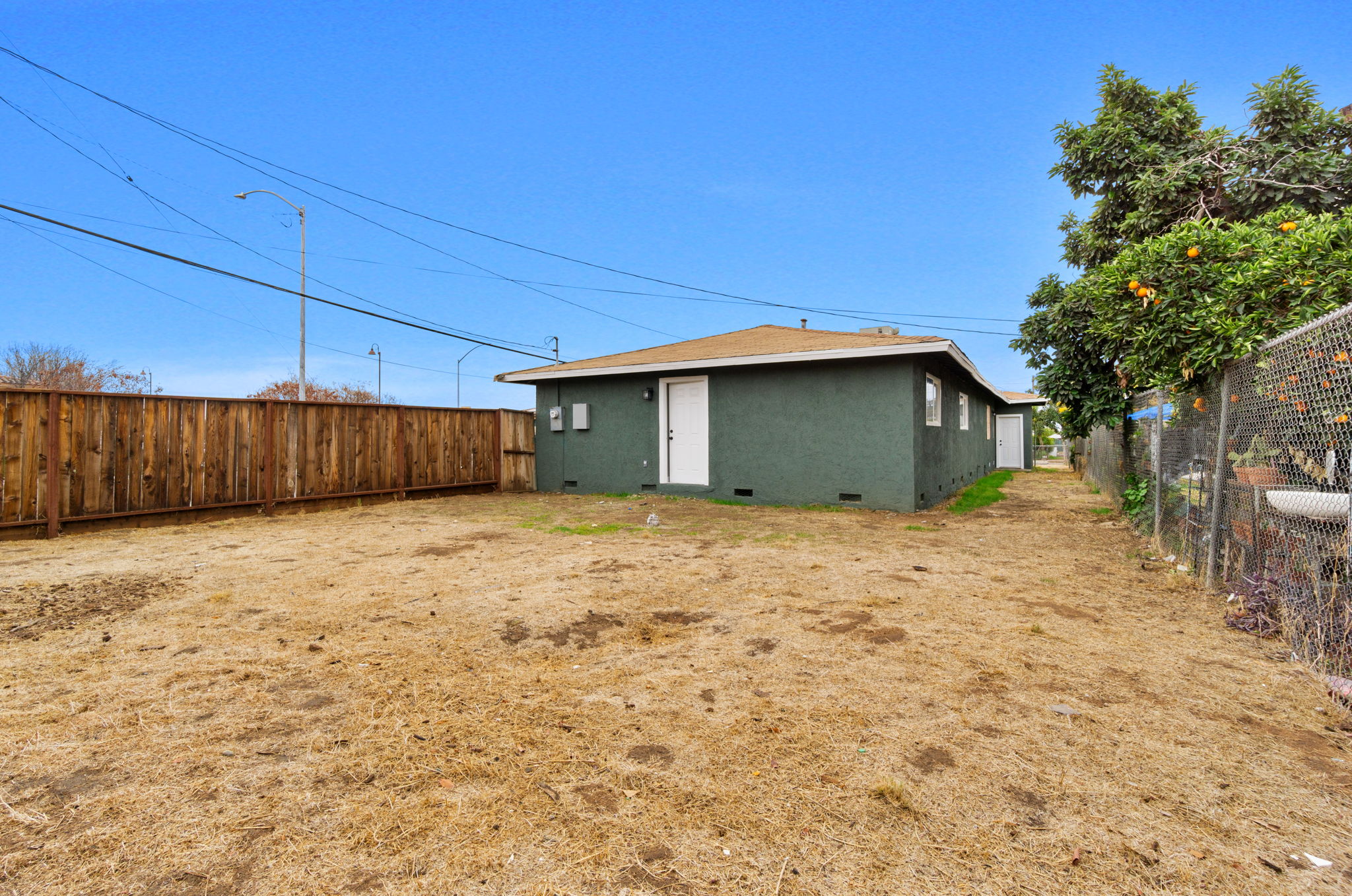 2194 S Plumas St, Fresno, CA 93706 | PHRAME Photography