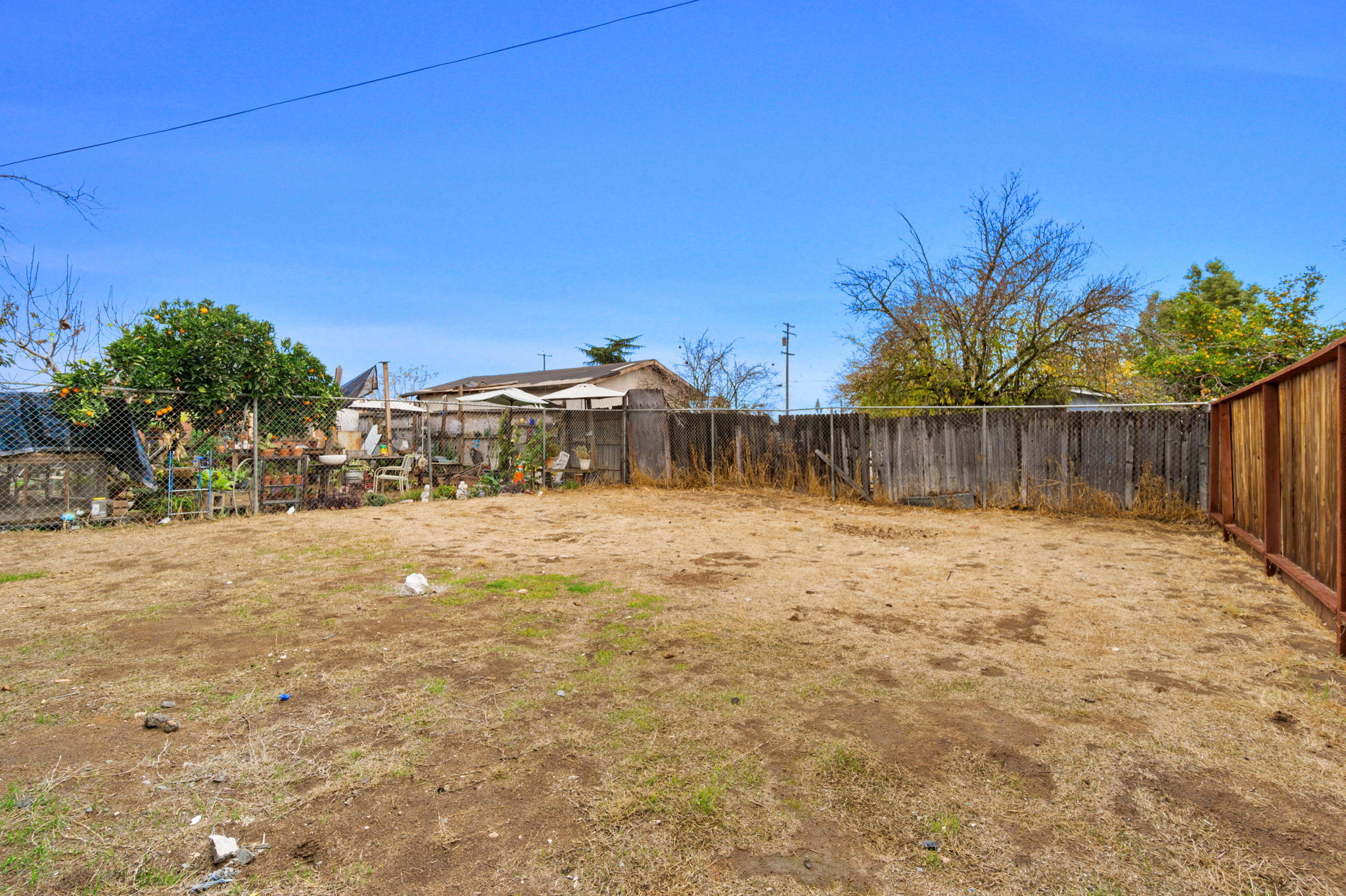 2194 S Plumas St, Fresno, CA 93706 | PHRAME Photography