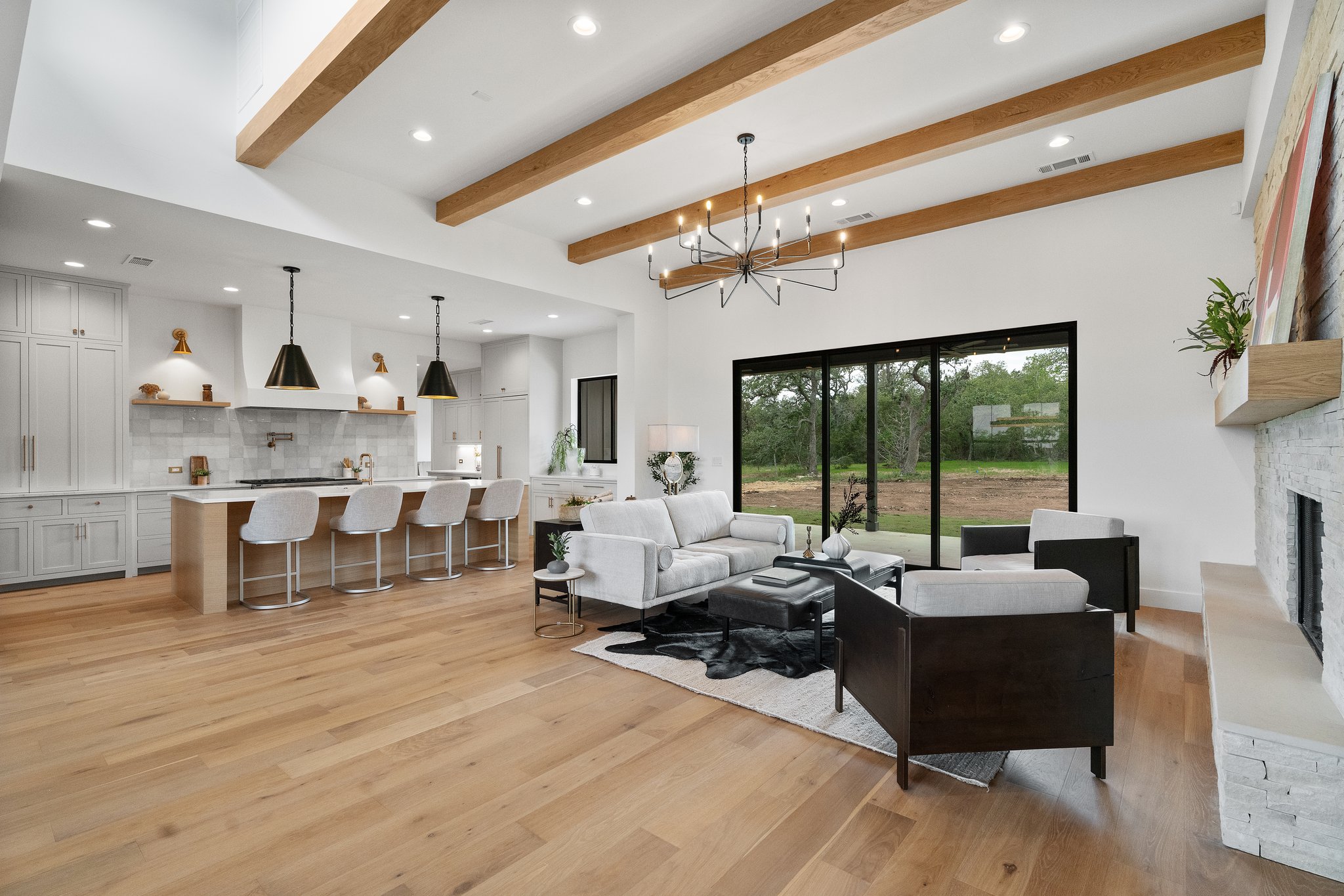 220 Charro Vista Drive, Driftwood, TX 78619