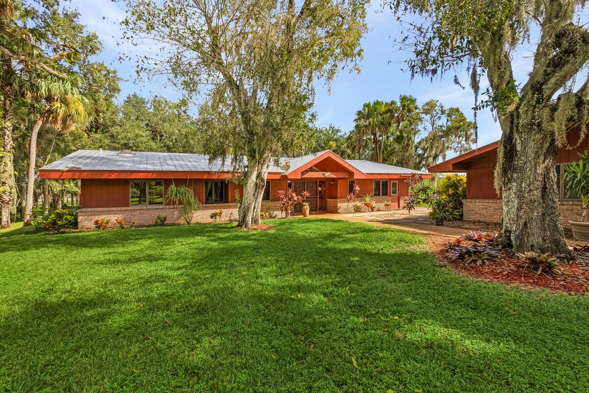 2221 Herzog Rd, Alva, FL 33920 | VisualPRO Photography