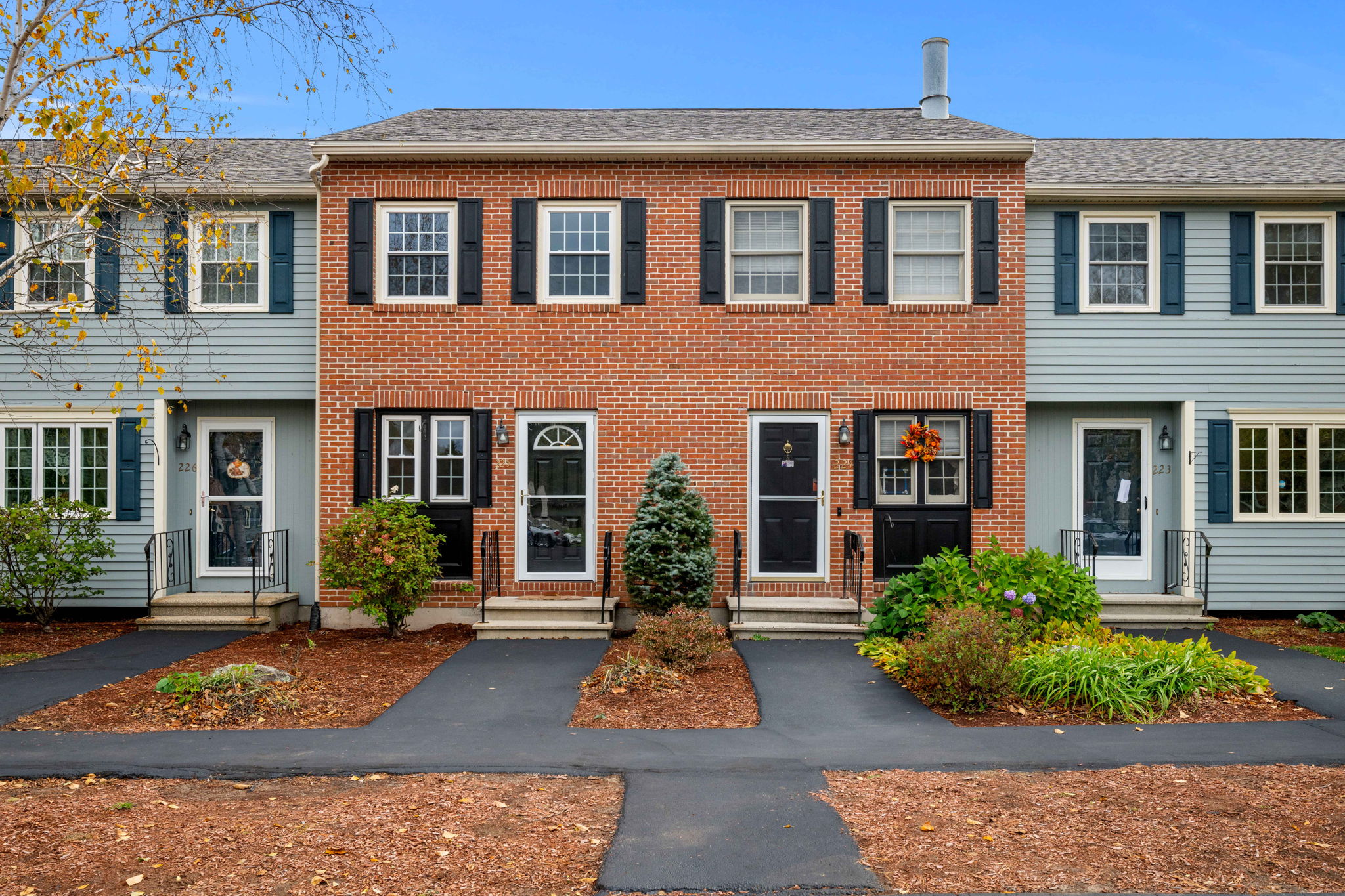 225 Fox Hollow Dr, Hudson, NH 03051 | Luxe Life Productions