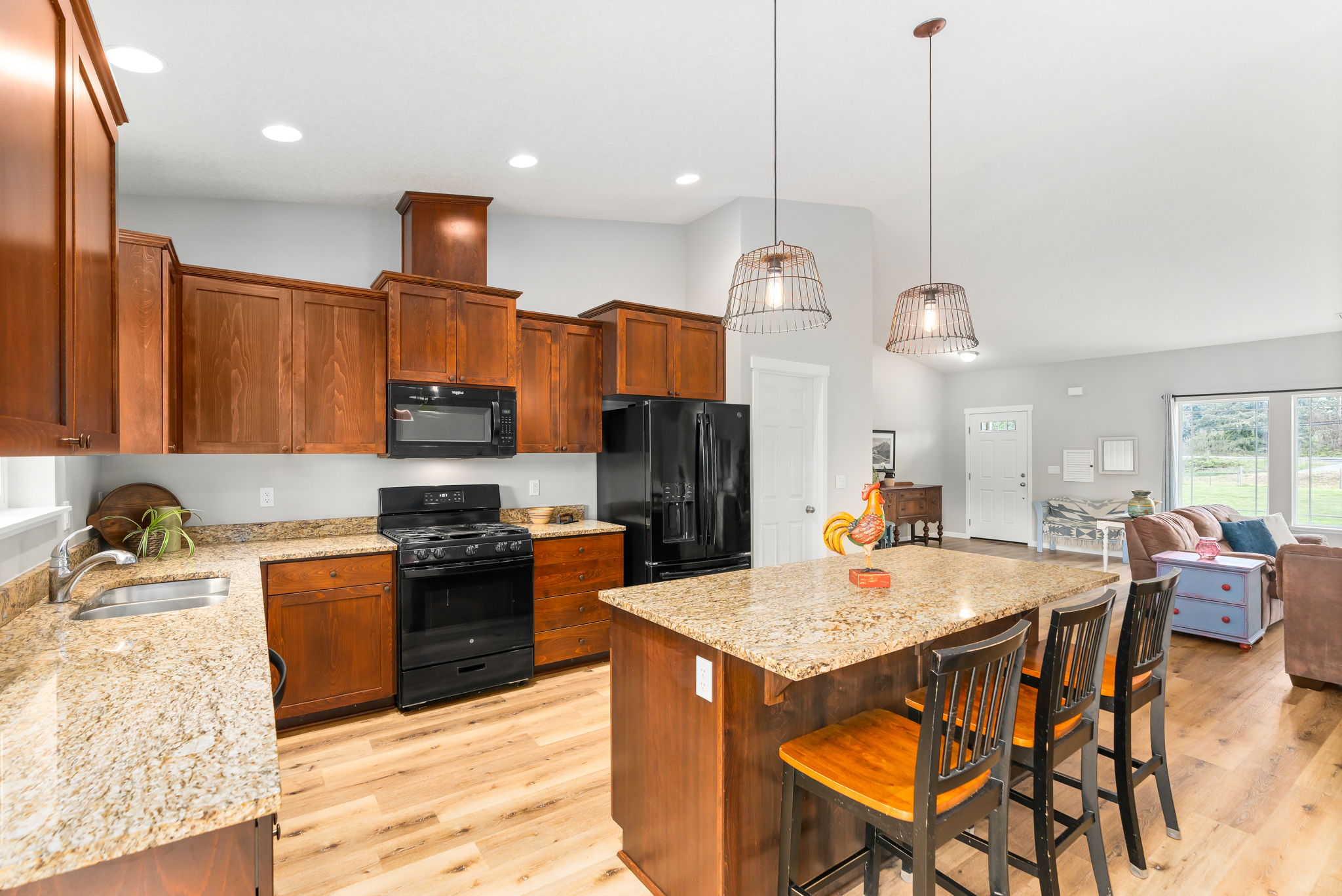 22990 OR-240, Newberg, OR 97132 | Caleb Vandermeer Photography