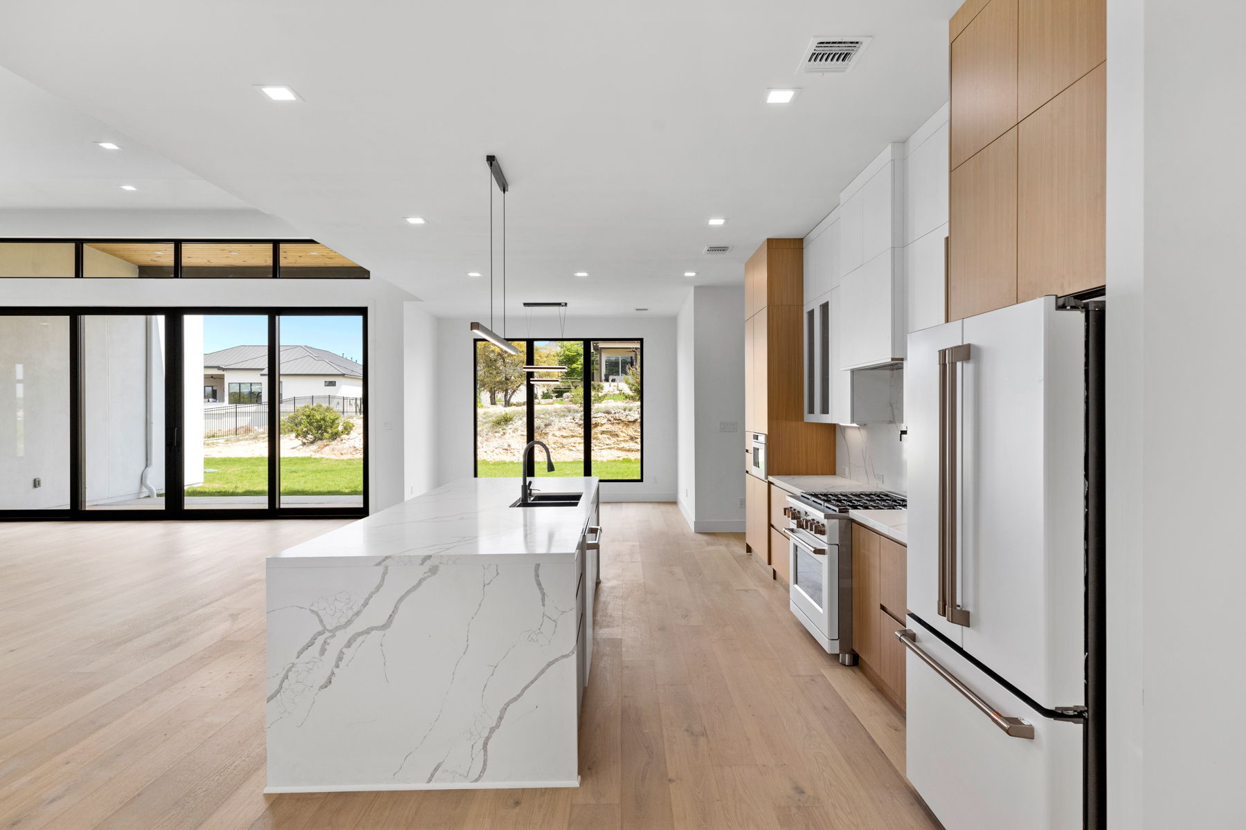 23122 Henness Pass, San Antonio, TX 78255 | MrHevia Media