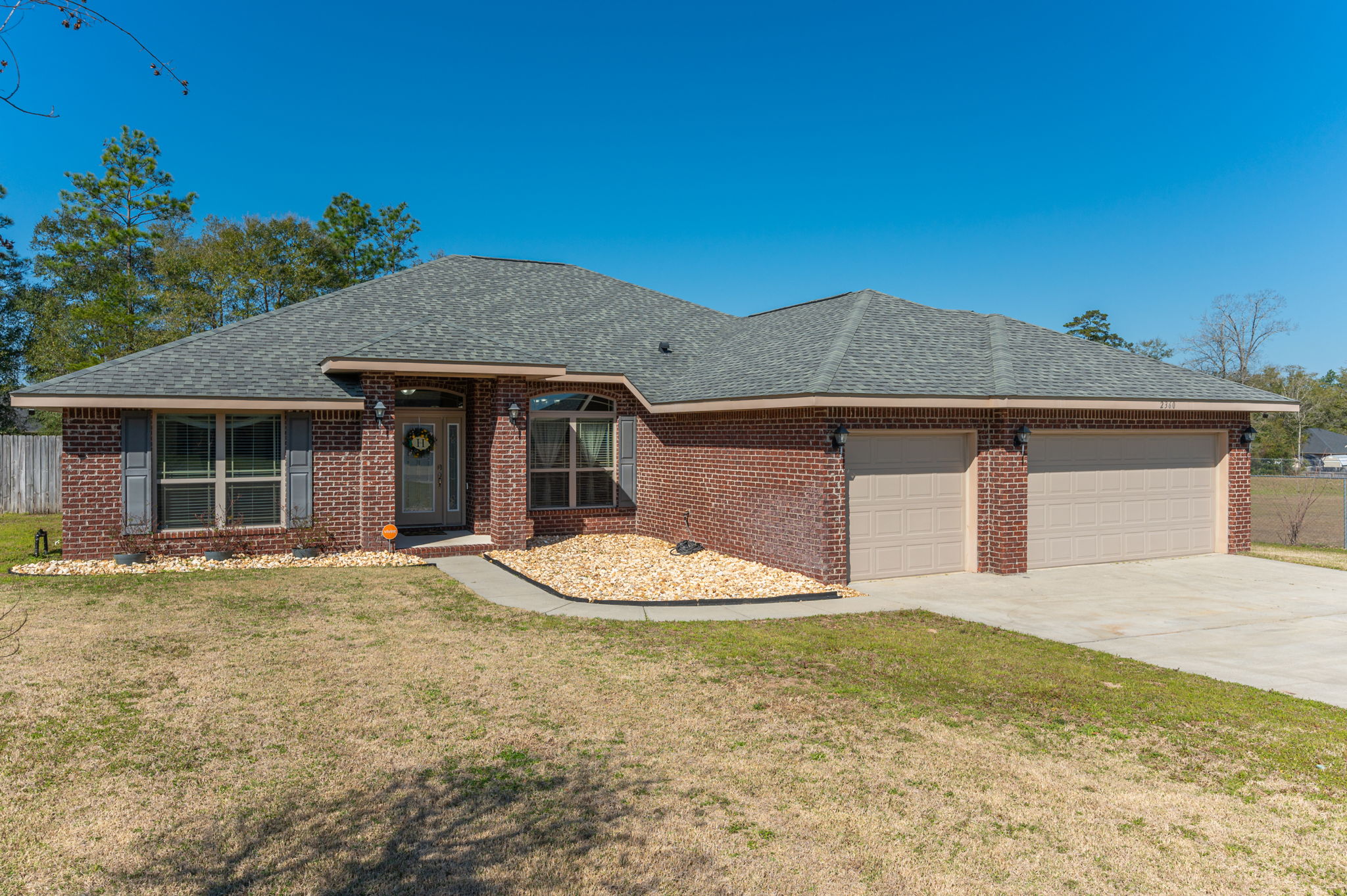 2360 Barberee Dr, Crestview, FL 32536 | J Beard Graphics