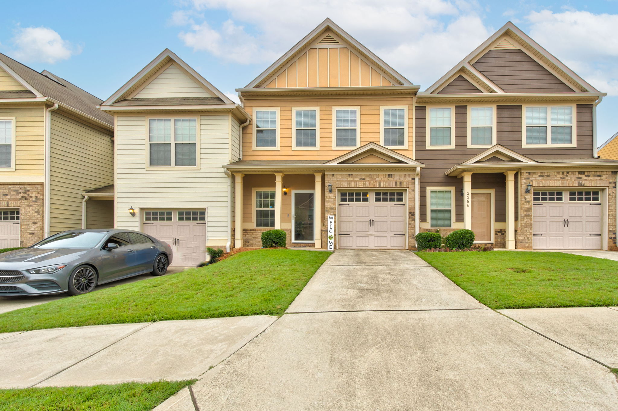 2382 Capella Cir SW, Atlanta, GA 30331 | Lee and James