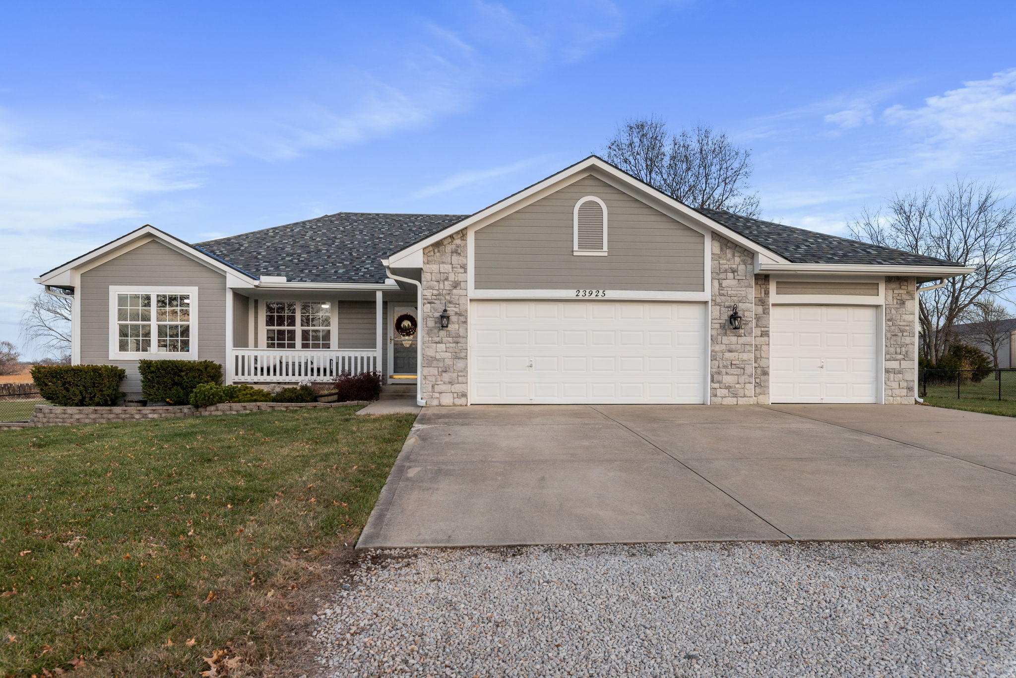 23925 S Lucille Ln, Peculiar, MO 64078 | KC Home Photography