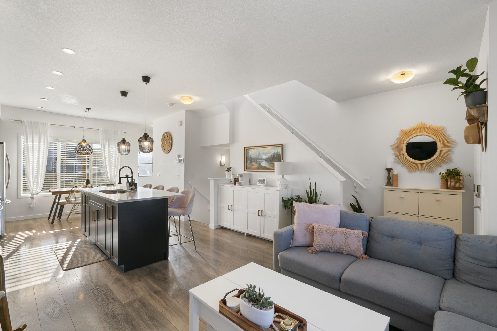 240 Masters Ave SE, Calgary, AB T3M 1V8 | Calgary Real Estate Photos