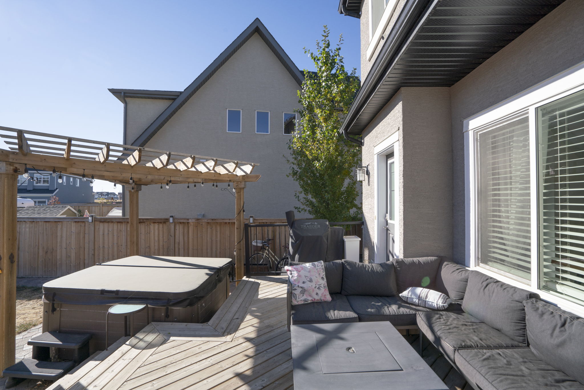 240 Masters Ave SE, Calgary, AB T3M 1V8 | Calgary Real Estate Photos