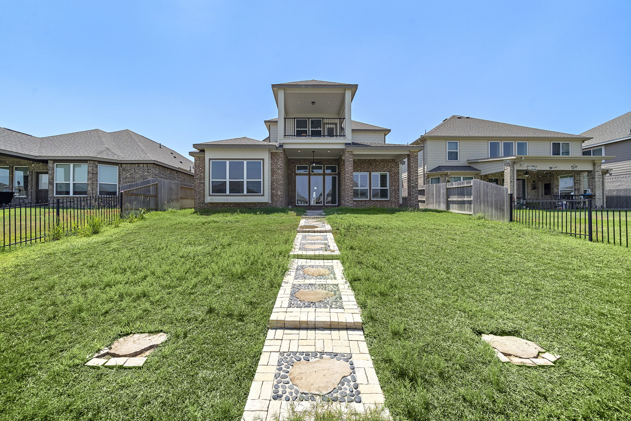 24118 Tirso River Ct, Katy, TX 77493 | Strata Visuals