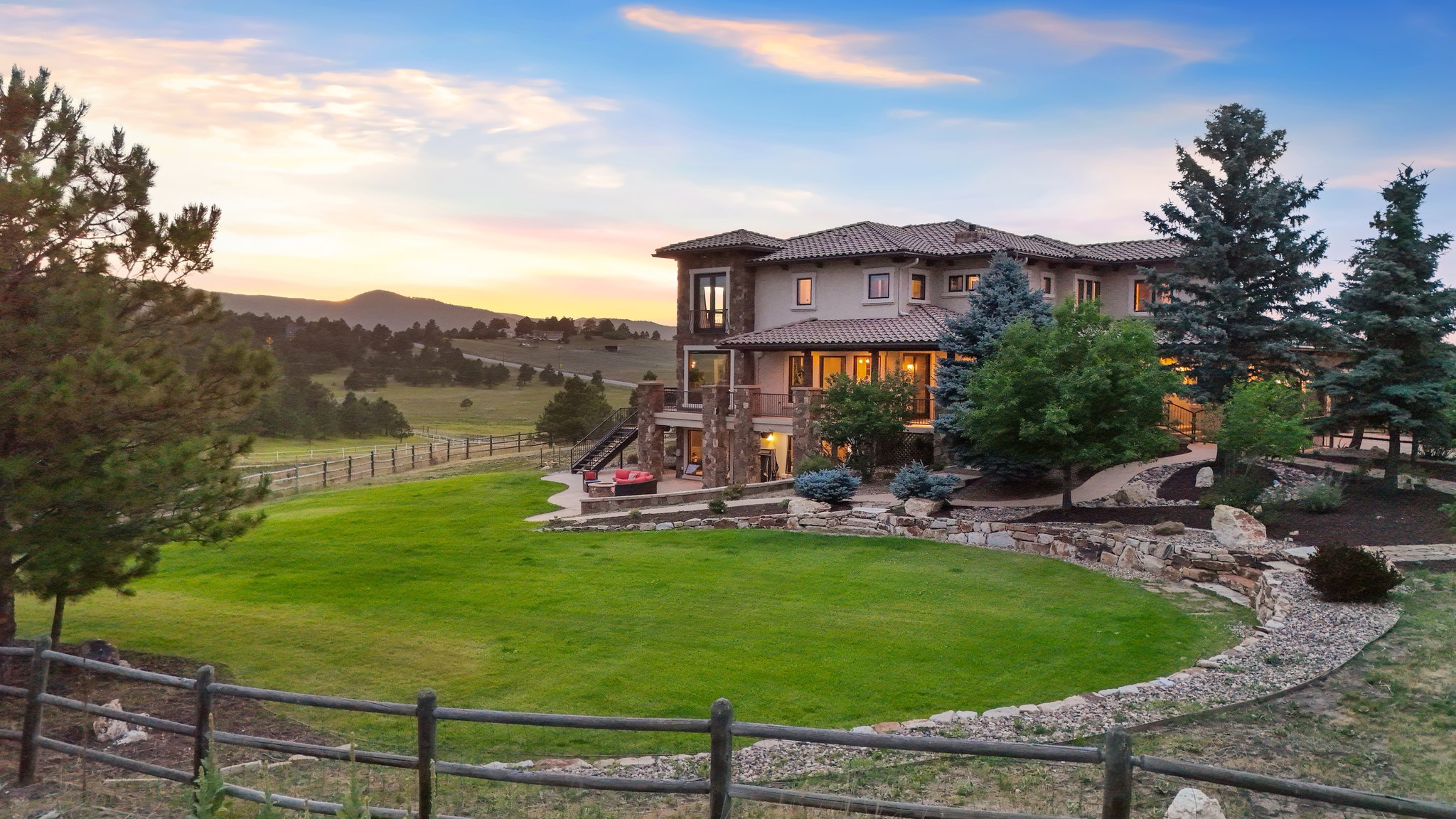 2495 County Line Rd, Monument, CO 80132 | PixVid