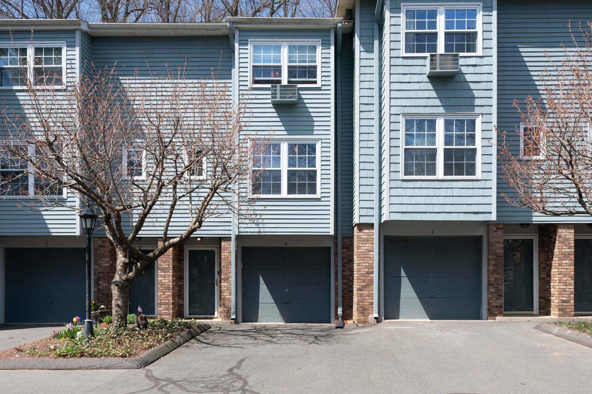 250 Summer St Unit 6, Southington, CT 06479 | Ed McCullough Photography