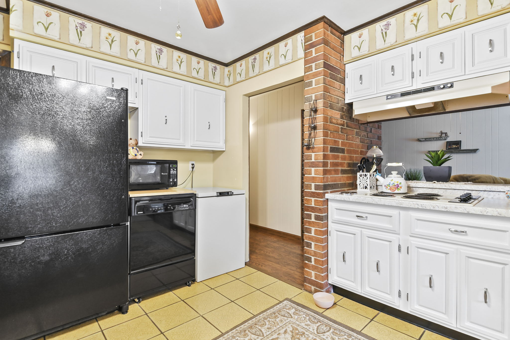 2508 E Keys Ave, Grandview, IL 62702 | Design Eyes Photography