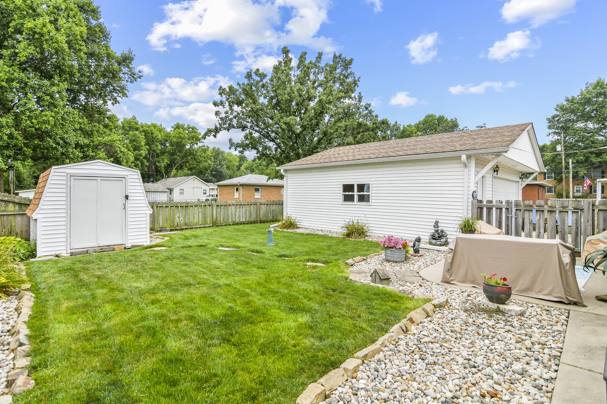 2508 E Keys Ave, Grandview, IL 62702 | Design Eyes Photography