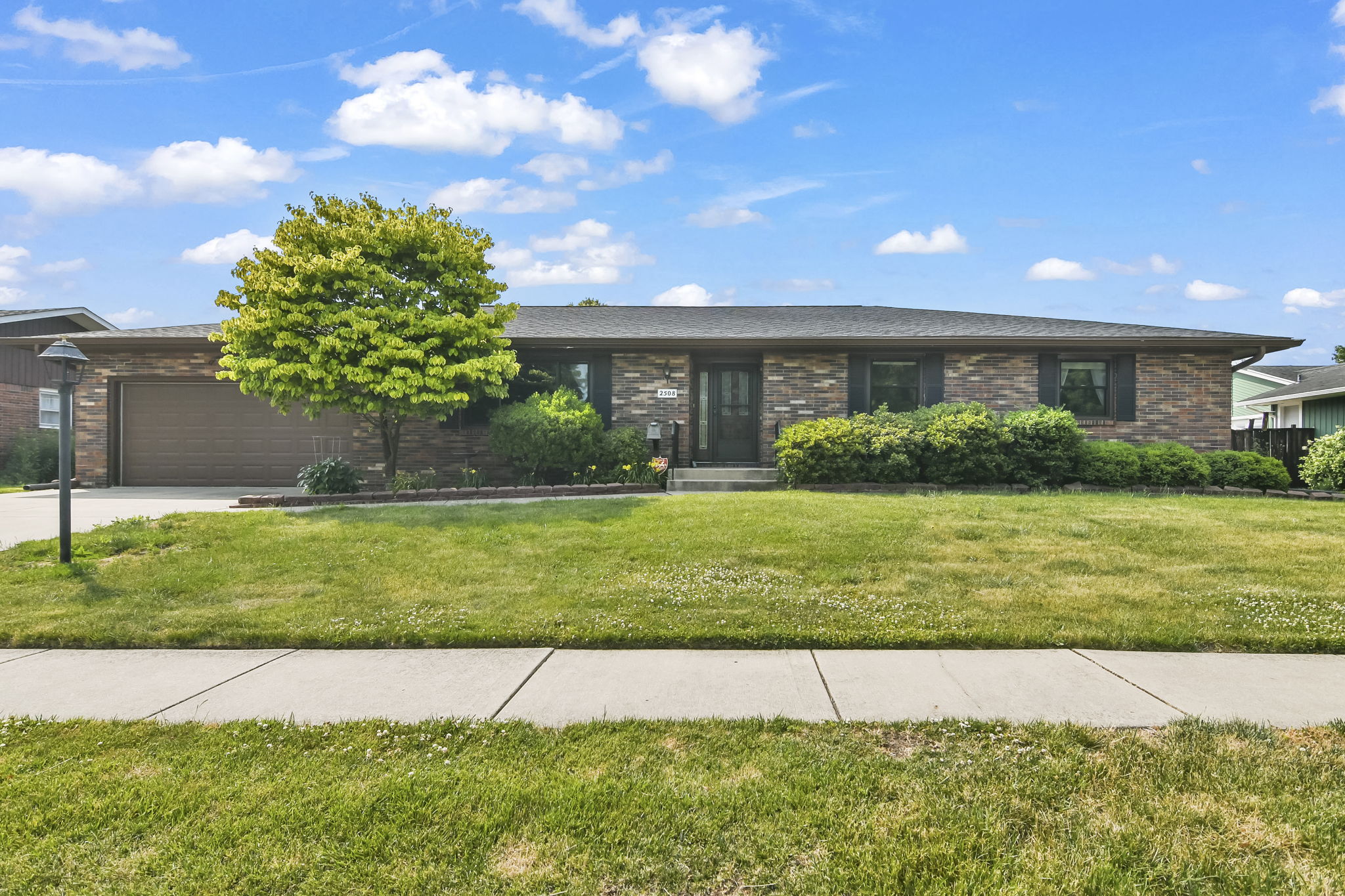 2508 Manchester Dr, Springfield, IL 62704 | Design Eyes Photography