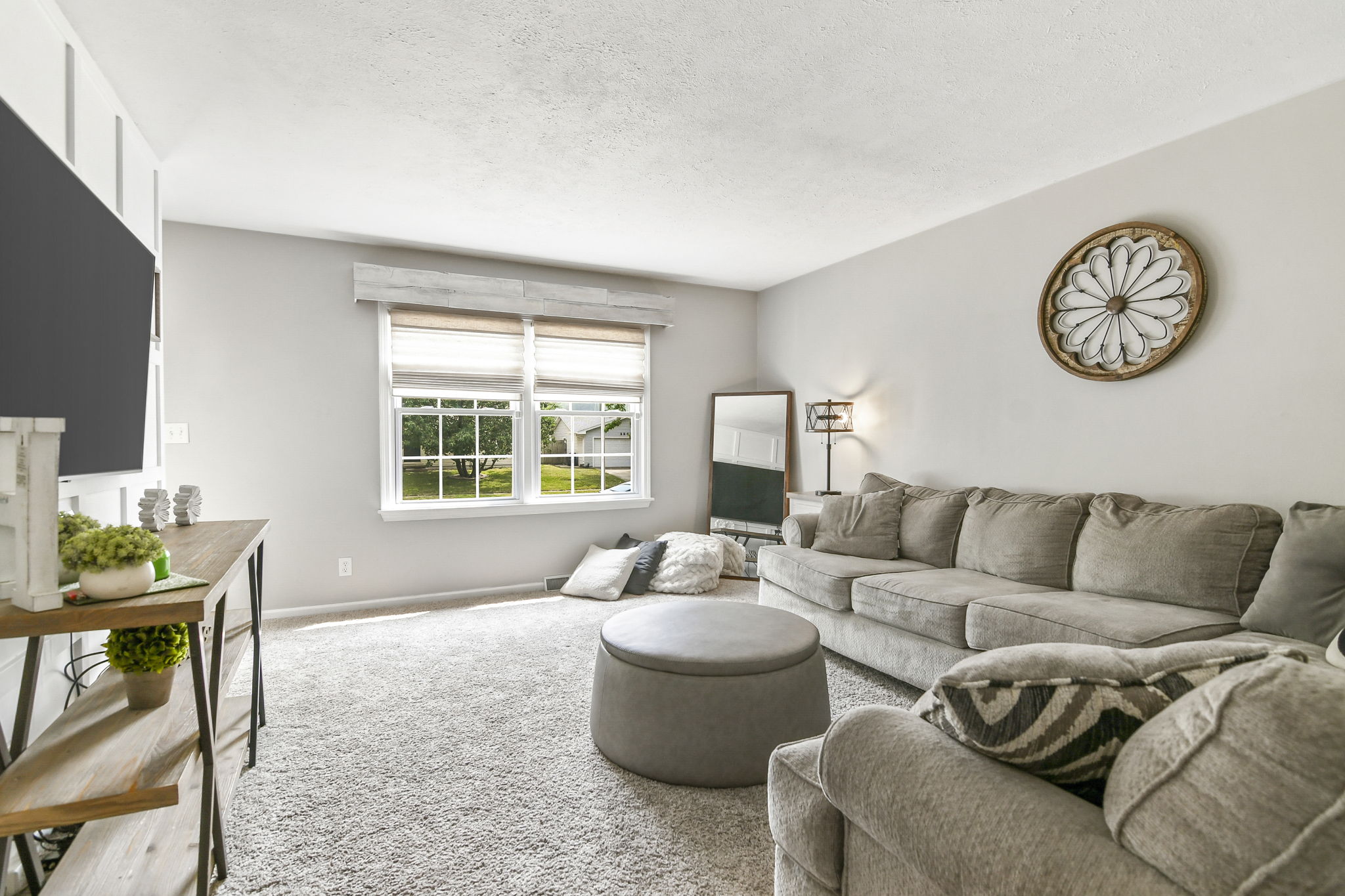 2509 Somerton Rd, Springfield, IL 62702 | Design Eyes Photography