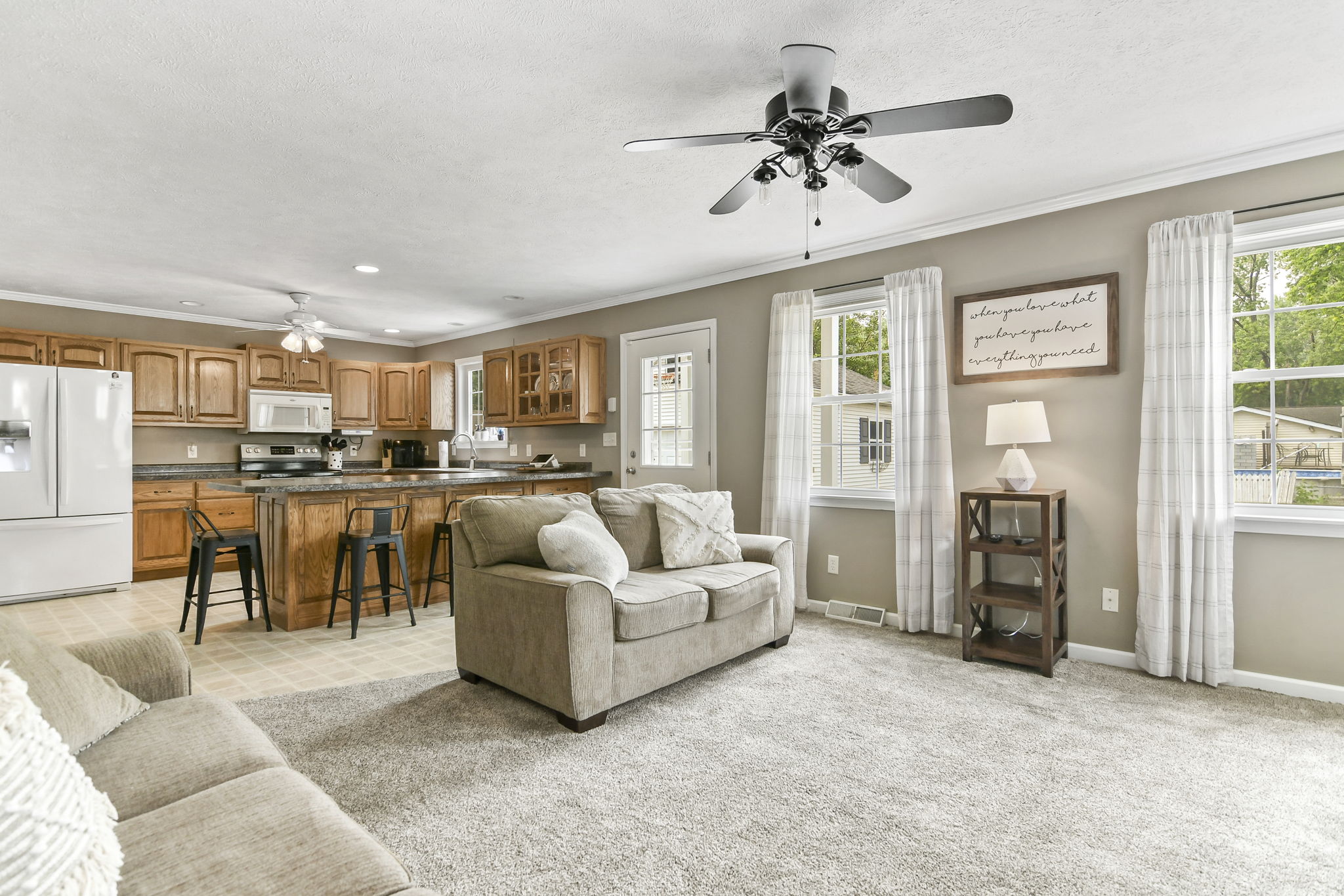 2509 Somerton Rd, Springfield, IL 62702 | Design Eyes Photography