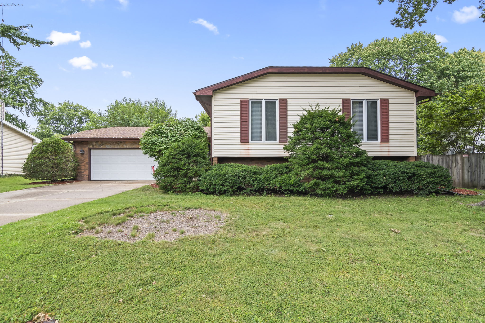 2515 W Lawrence Ave, Springfield, IL 62704 | Design Eyes Photography