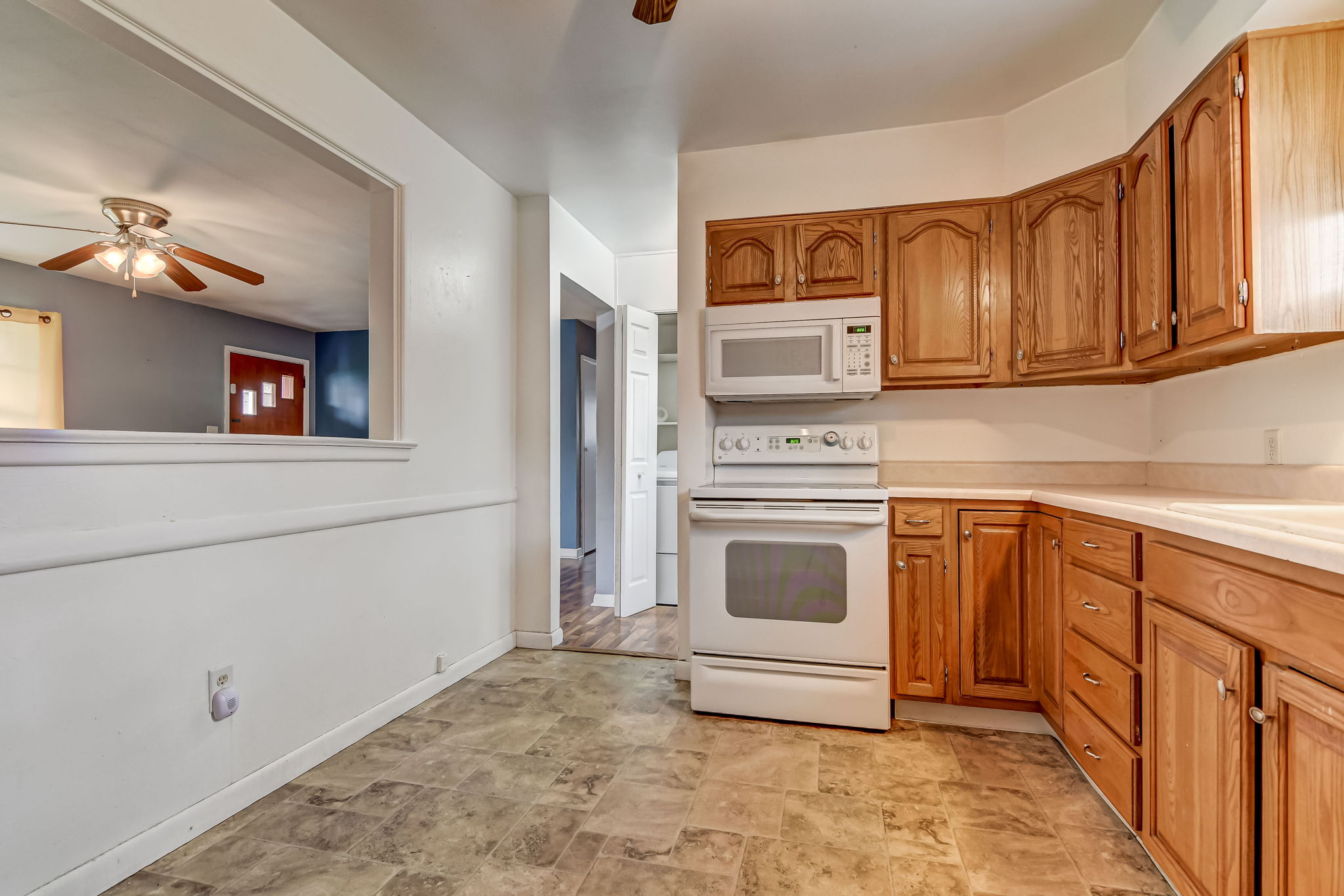 2544 Holmes Ave, Springfield, IL 62704 | Design Eyes Photography