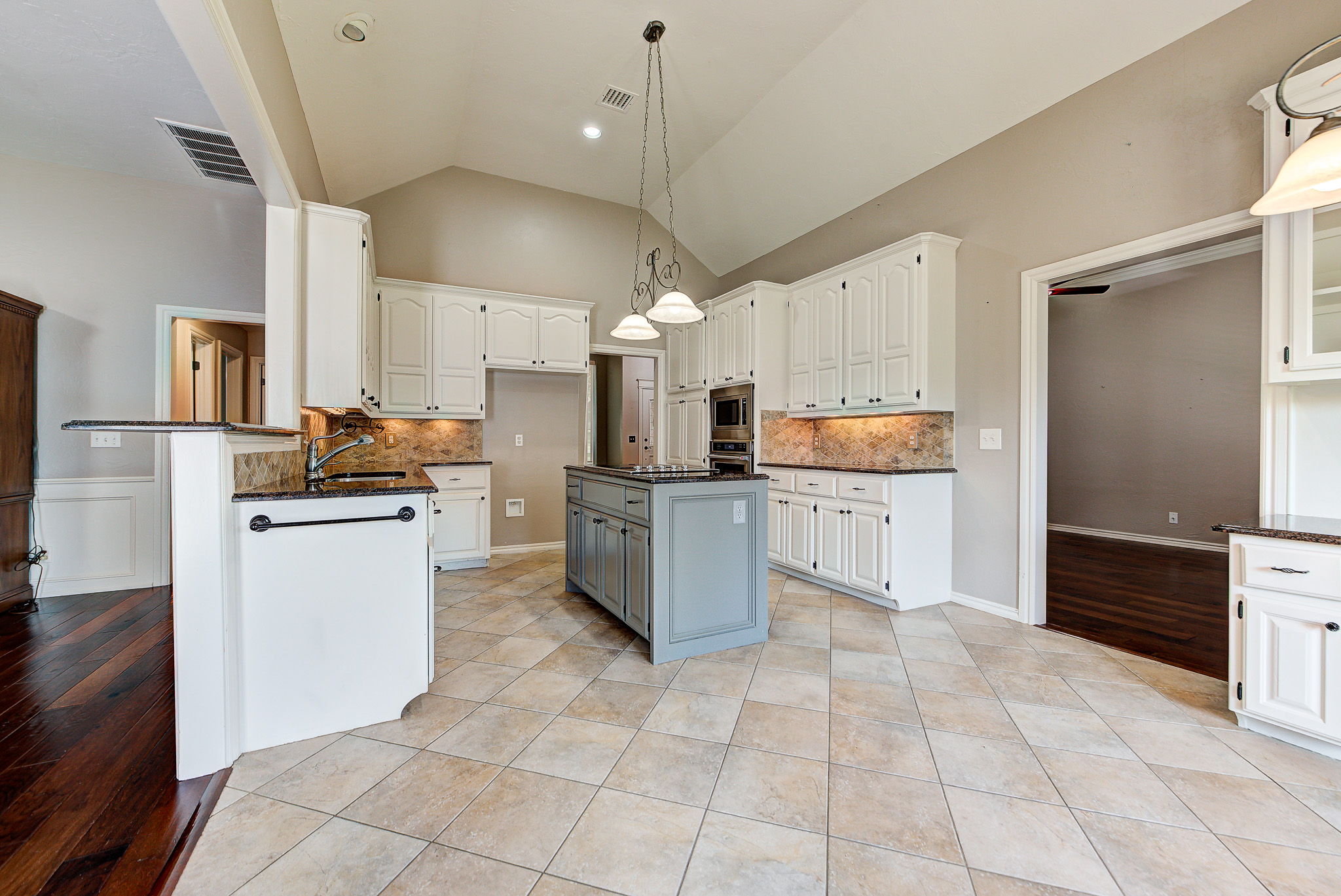 2600 Redvine Rd, Edmond, OK 73034 | Ewing Media Co.