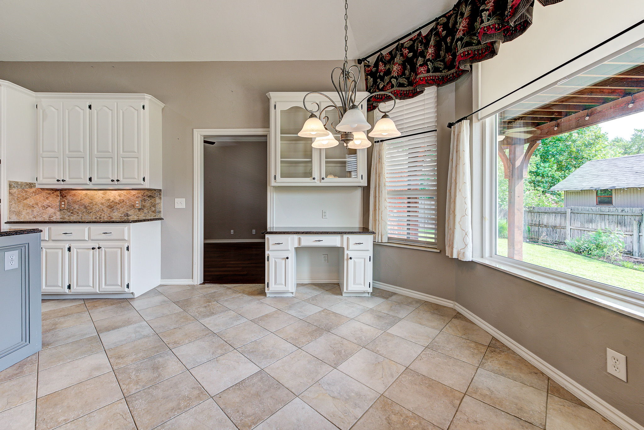 2600 Redvine Rd, Edmond, OK 73034 | Ewing Media Co.