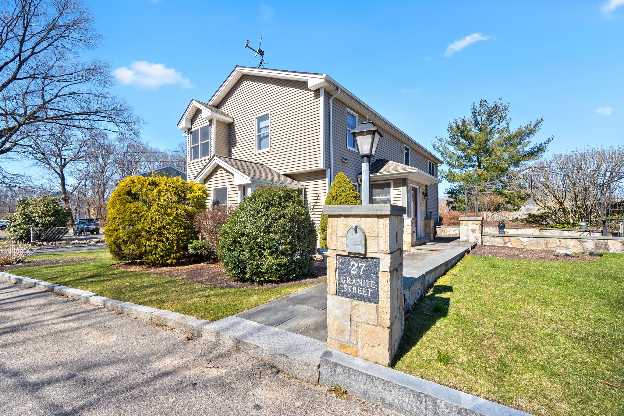 27 Granite St, Johnston, RI 02919 | Image Ten Real Estate Photographers