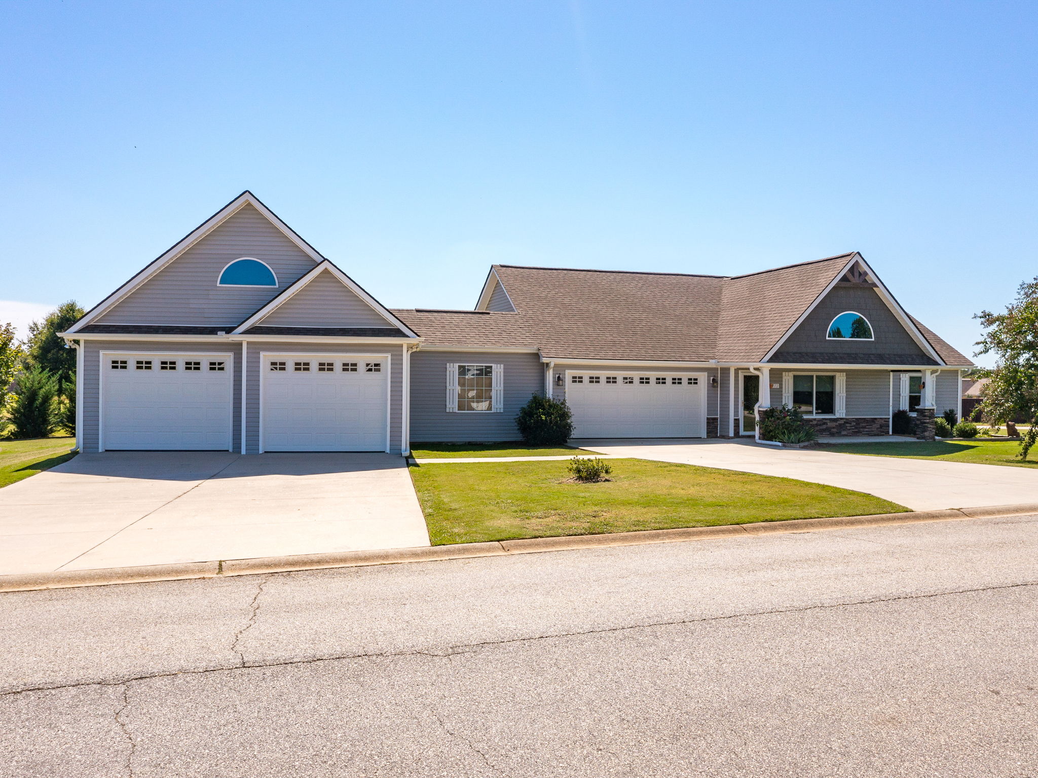 272 Gala Ln, Inman, SC 29349 | Robbie Gregory Creative