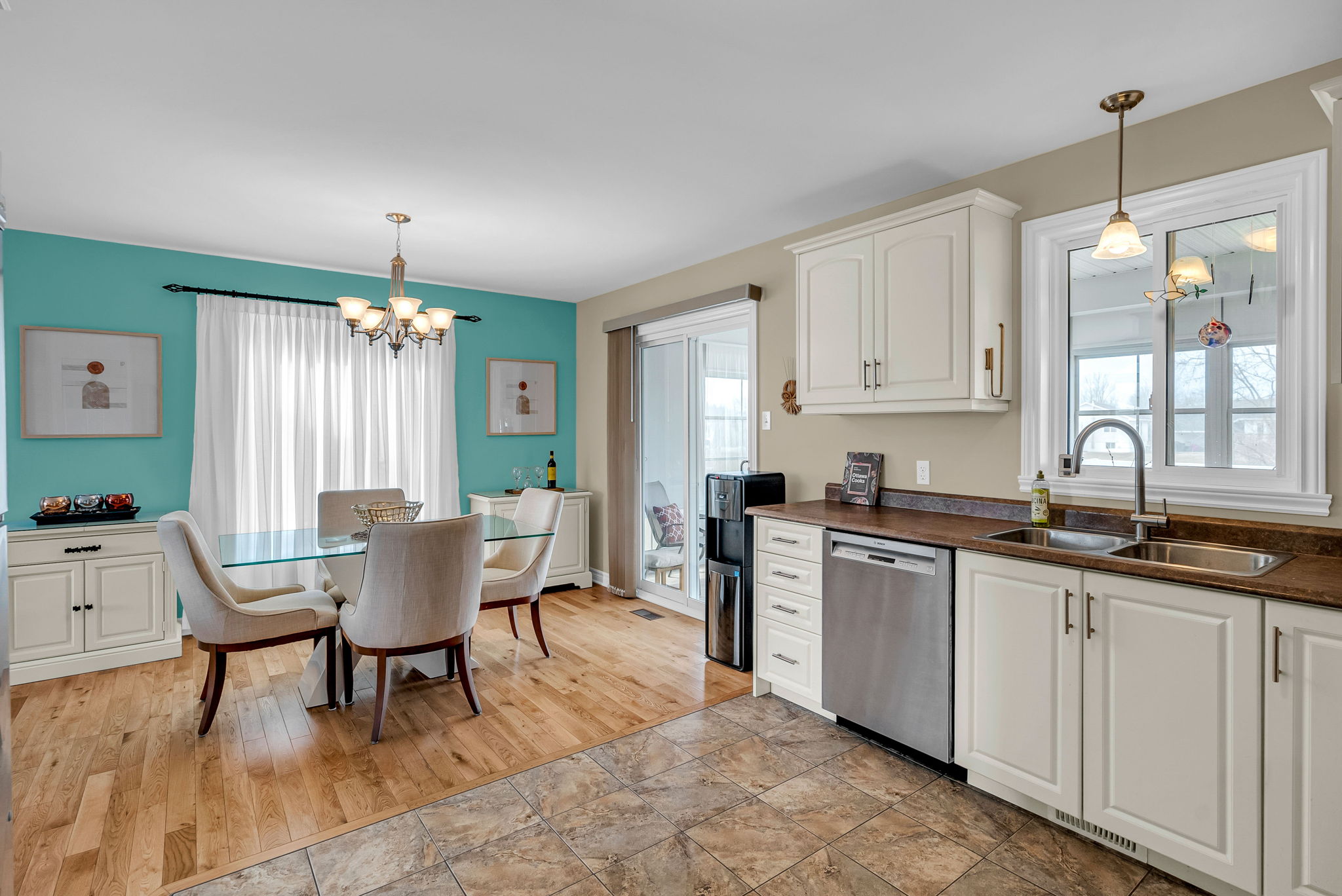 275 Valerie Elizabeth Ct Cornwall | InsideOut Media