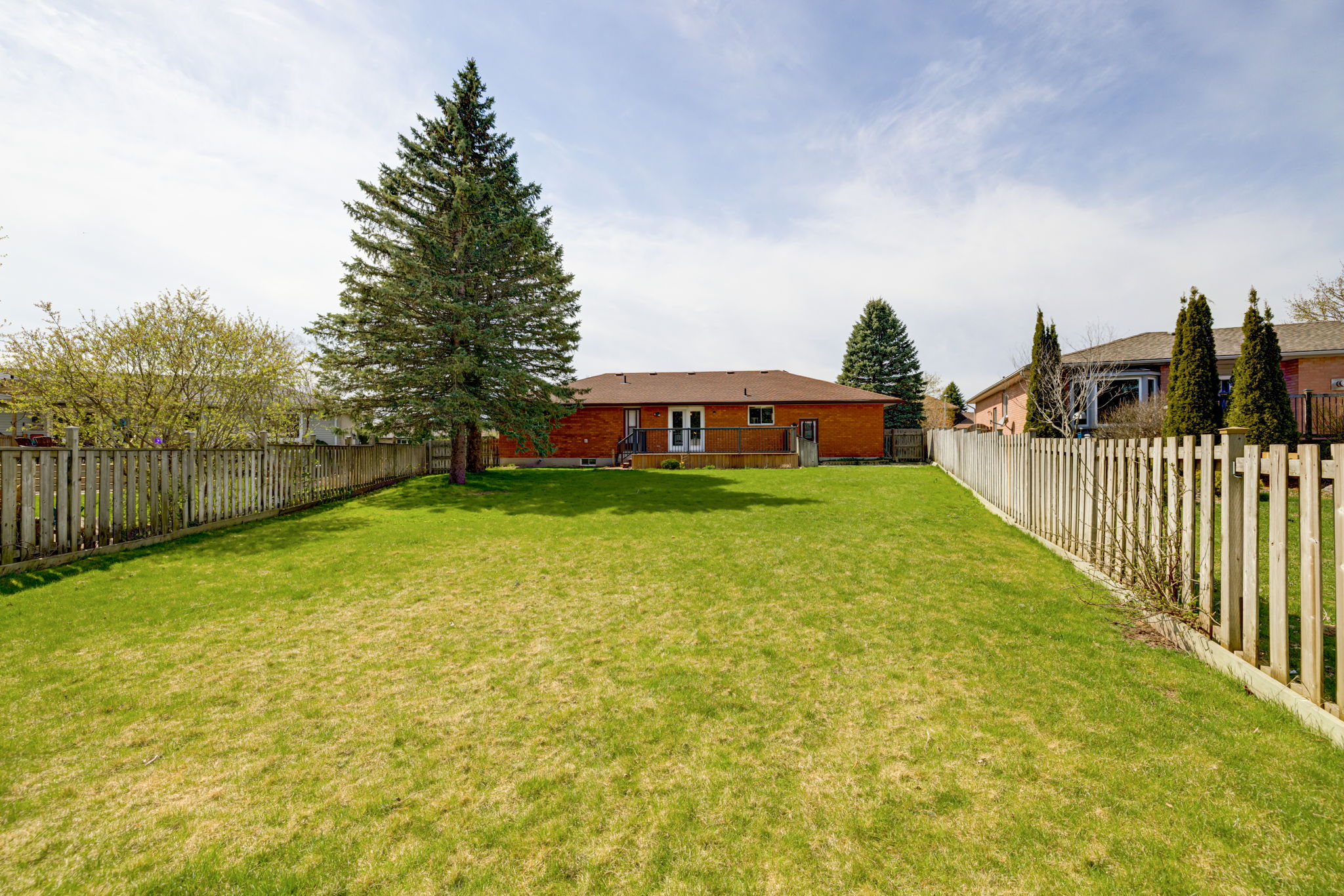 28 Adams Ave, Tillsonburg, ON N4G 5B3 | TourMe.ca / Lemontree