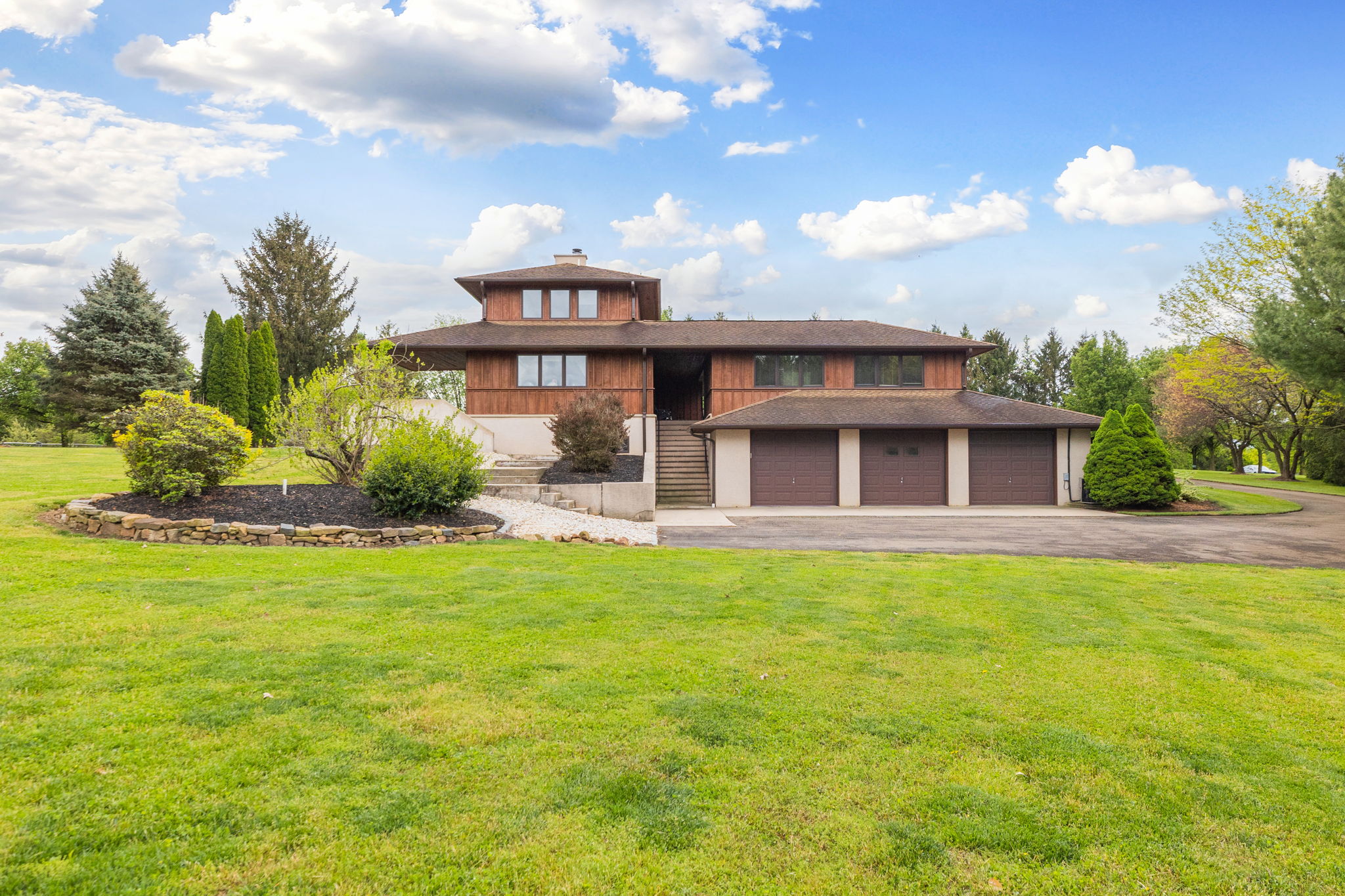 284 Baker Rd, Cochranville, PA 19330 | Blue Bird Media