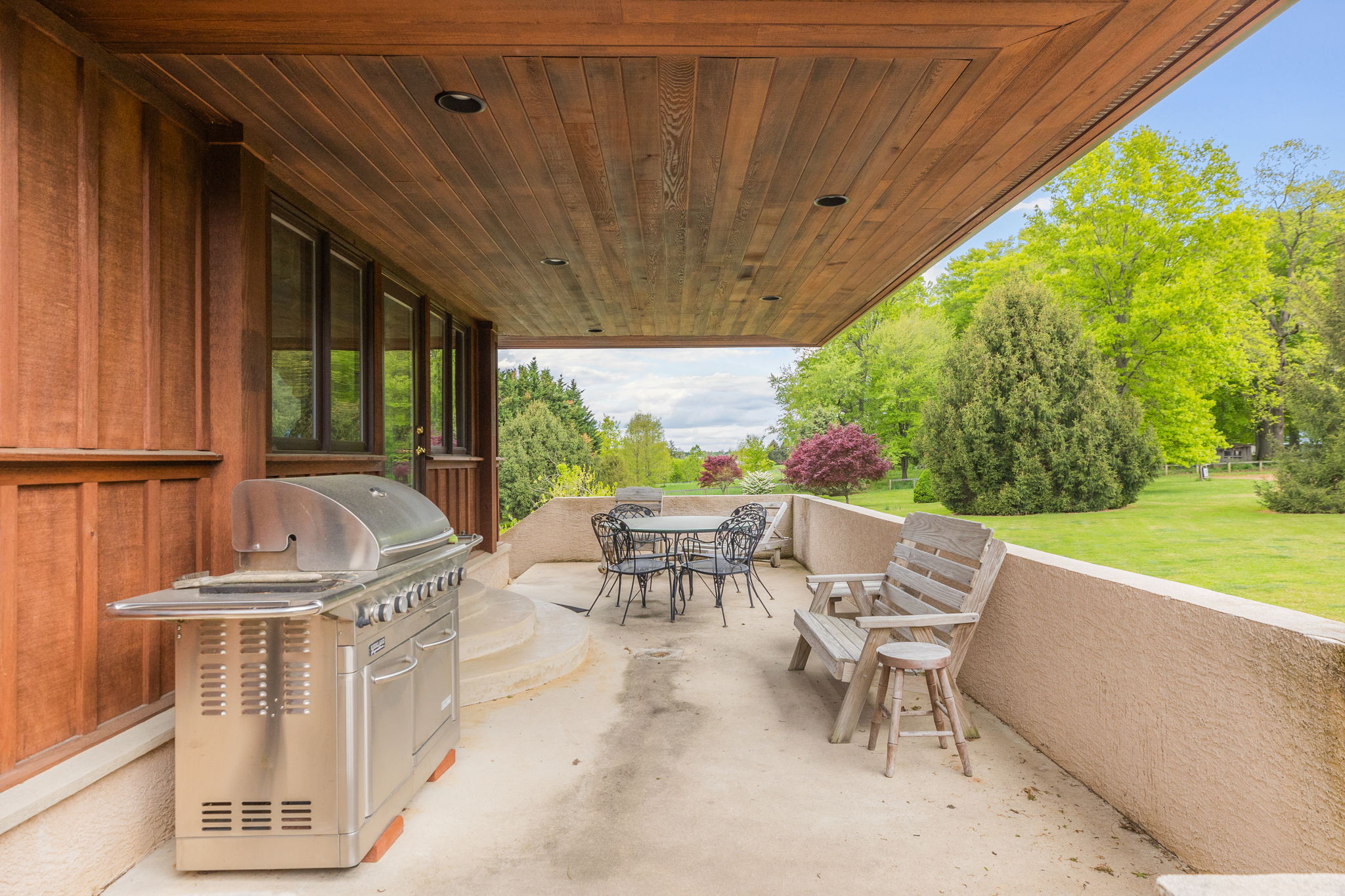 284 Baker Rd, Cochranville, PA 19330 | Blue Bird Media