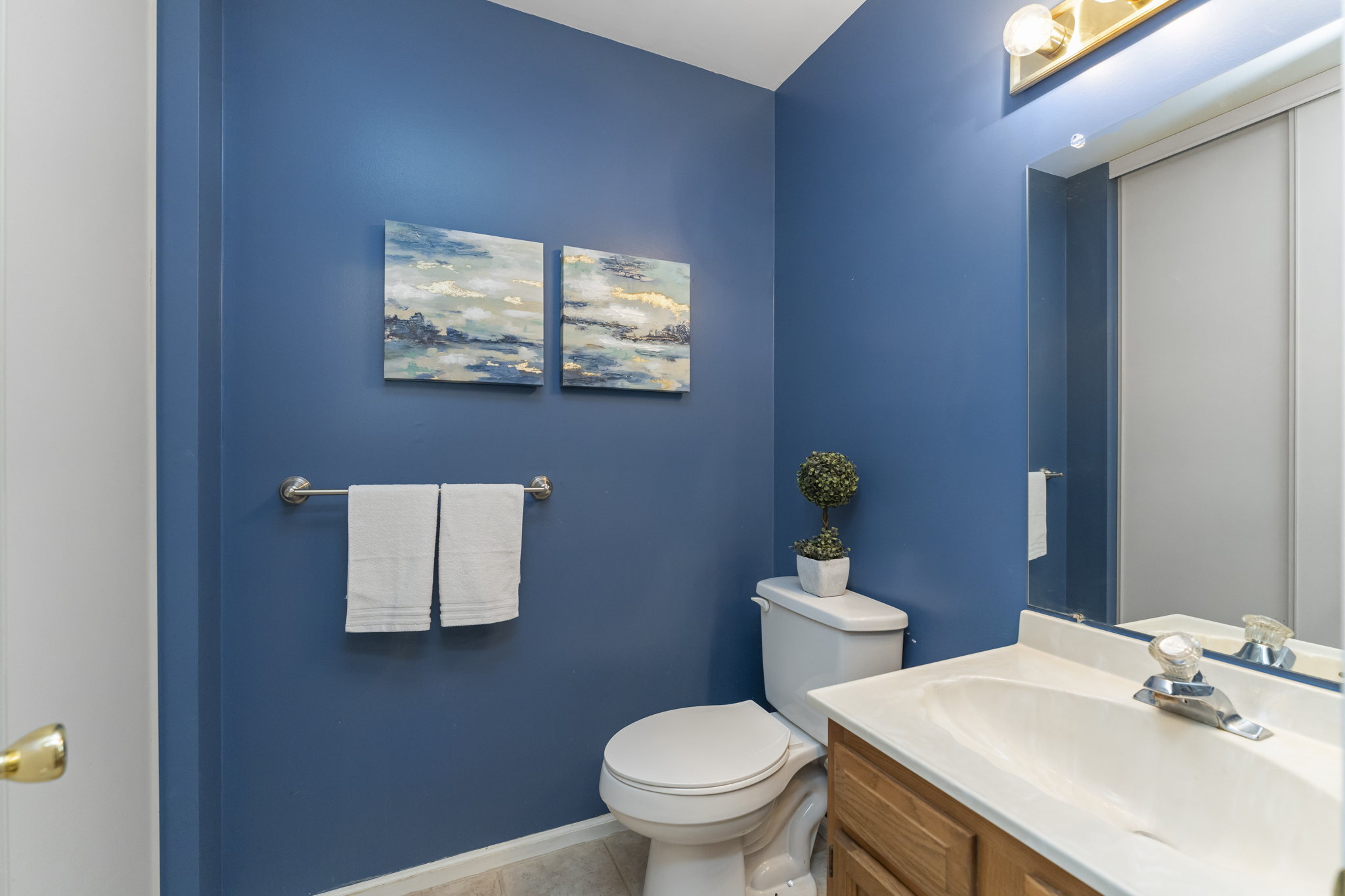 29 Aspen Way, Schwenksville, PA 19473 | Left Bank REPS