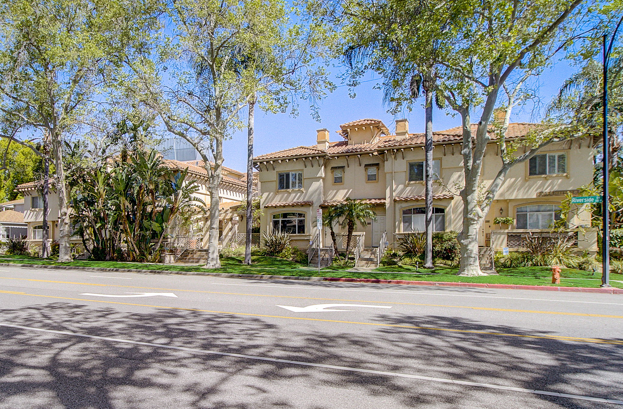 3003 W Riverside Dr 105, Burbank, CA 91505 | Zillow Media Experts