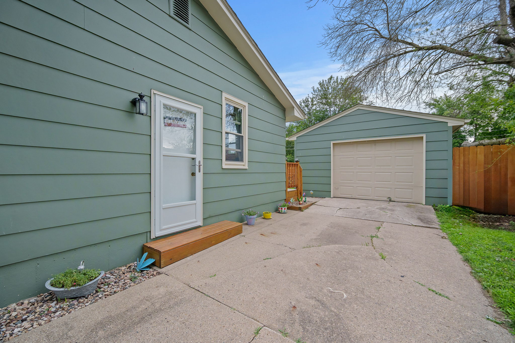 304 10th St SE, Altoona, IA 50009 | Dynamic Motion llc